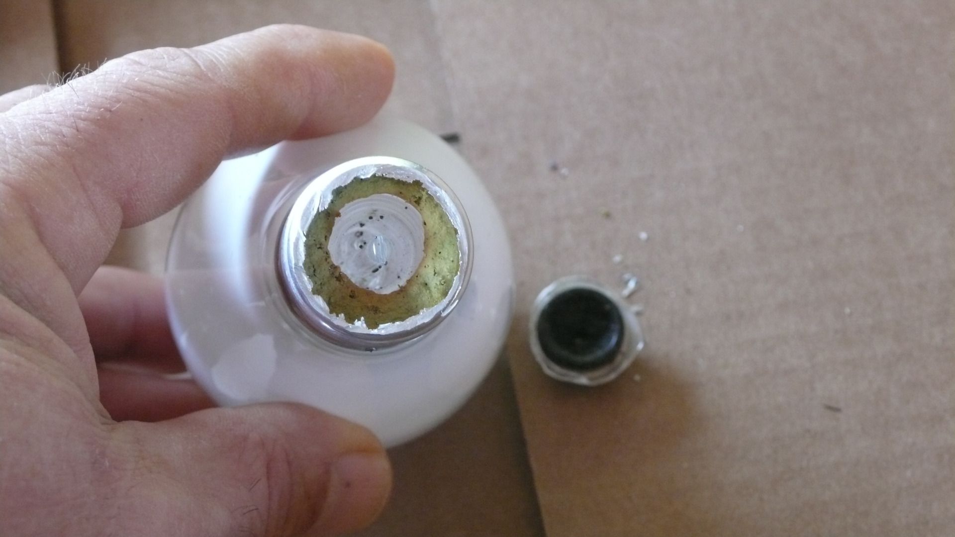 Light Bulb Oil Lamp : 5 Steps (with Pictures) - Instructables