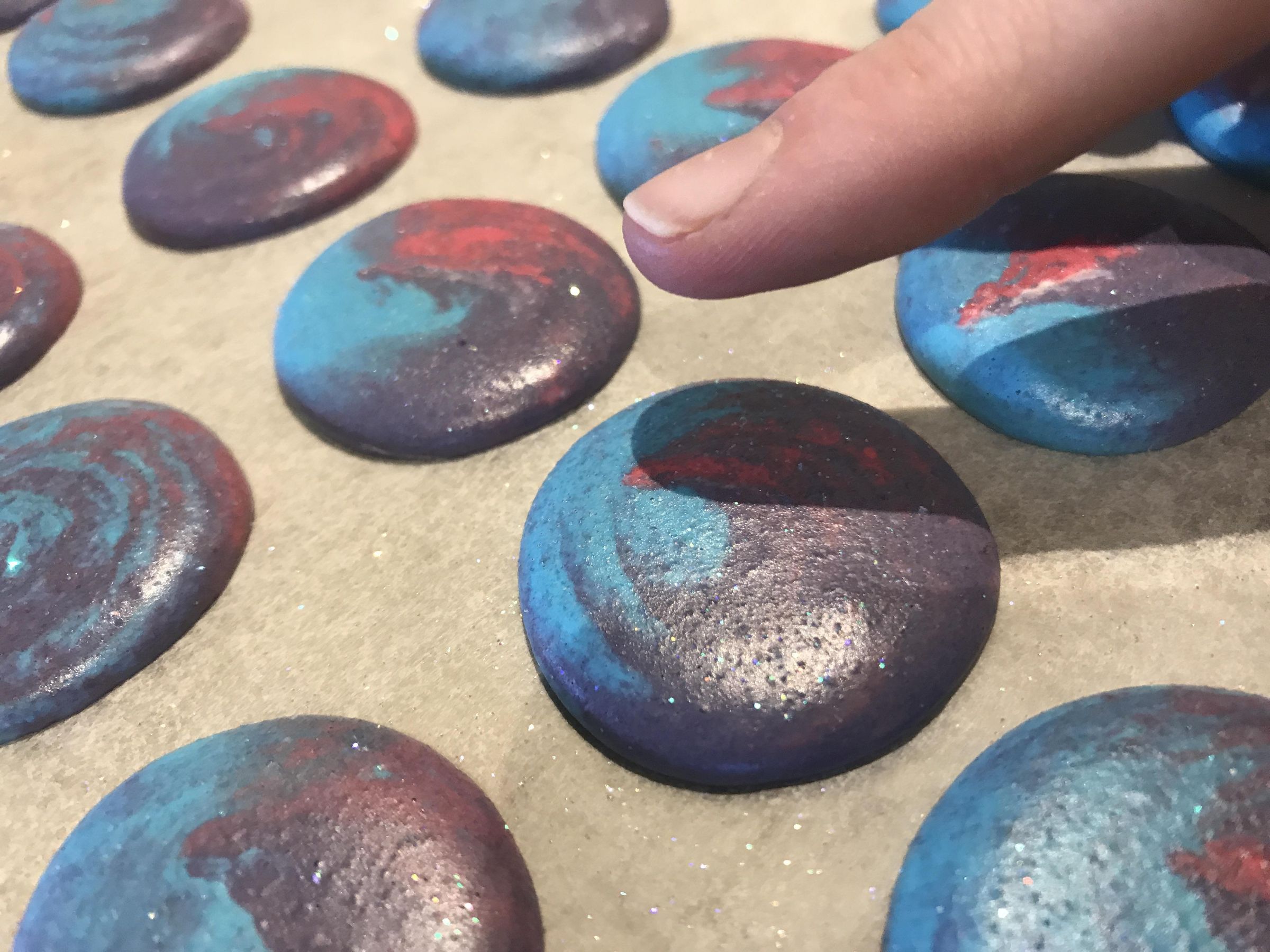 Galaxy Macarons : 9 Steps (with Pictures) - Instructables