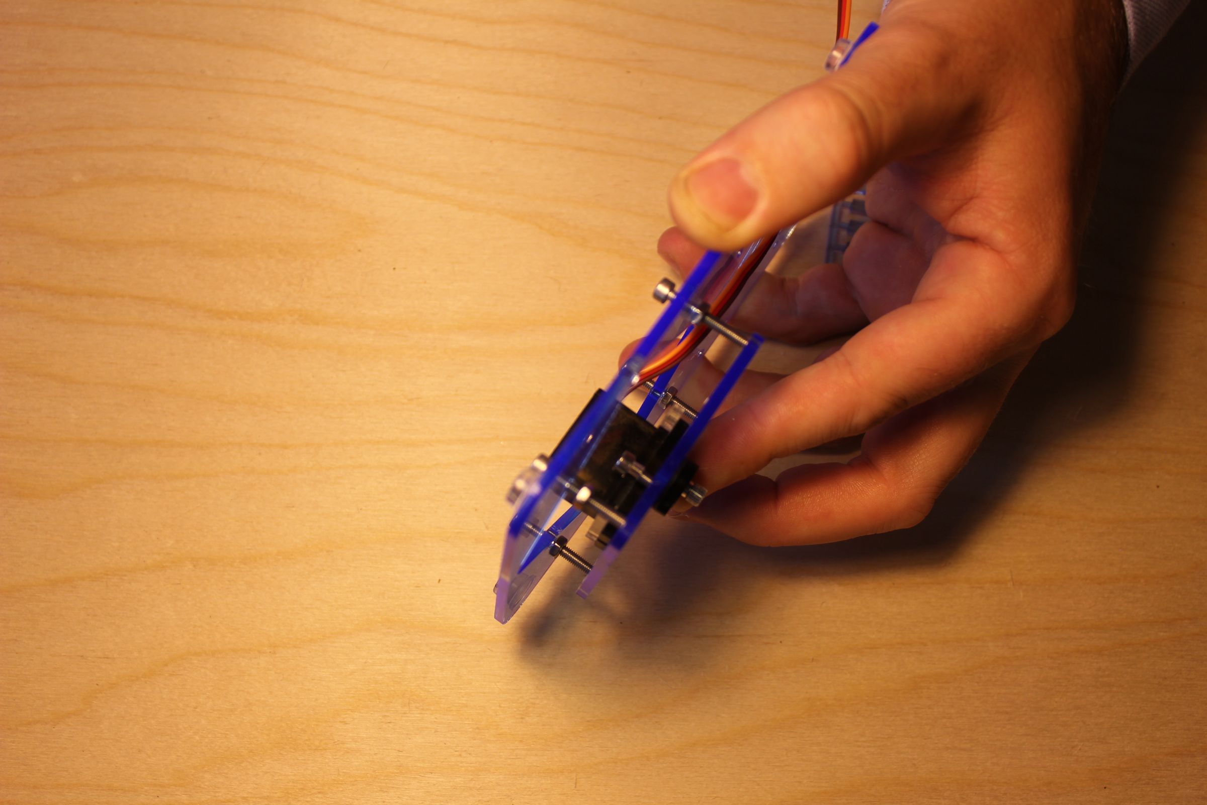 MeArm V1.1 - Tiny Open Source Robot Arm : 18 Steps (with Pictures) - Instructables