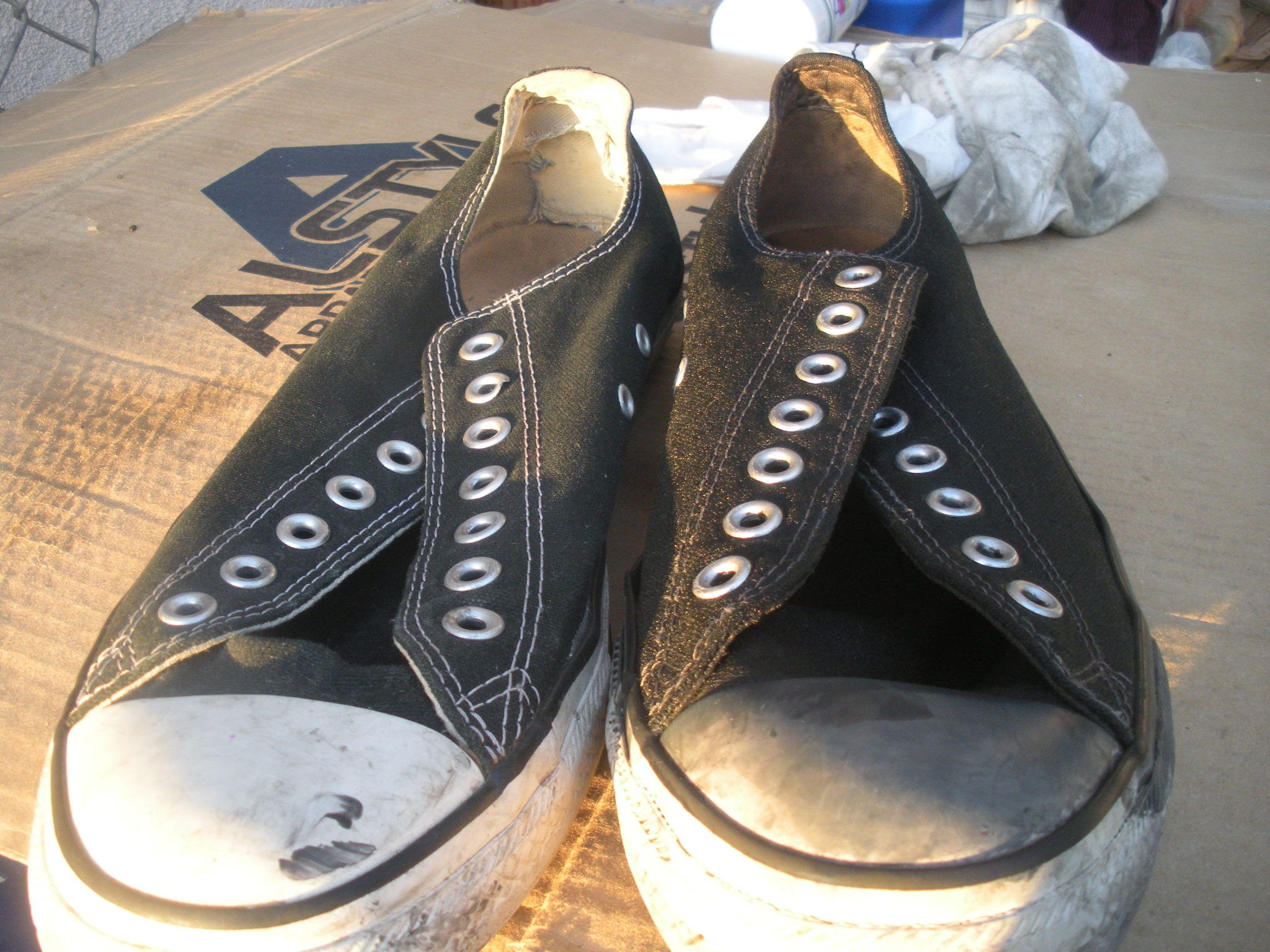 How to Renew Your Old Faded Converse : 3 Steps - Instructables