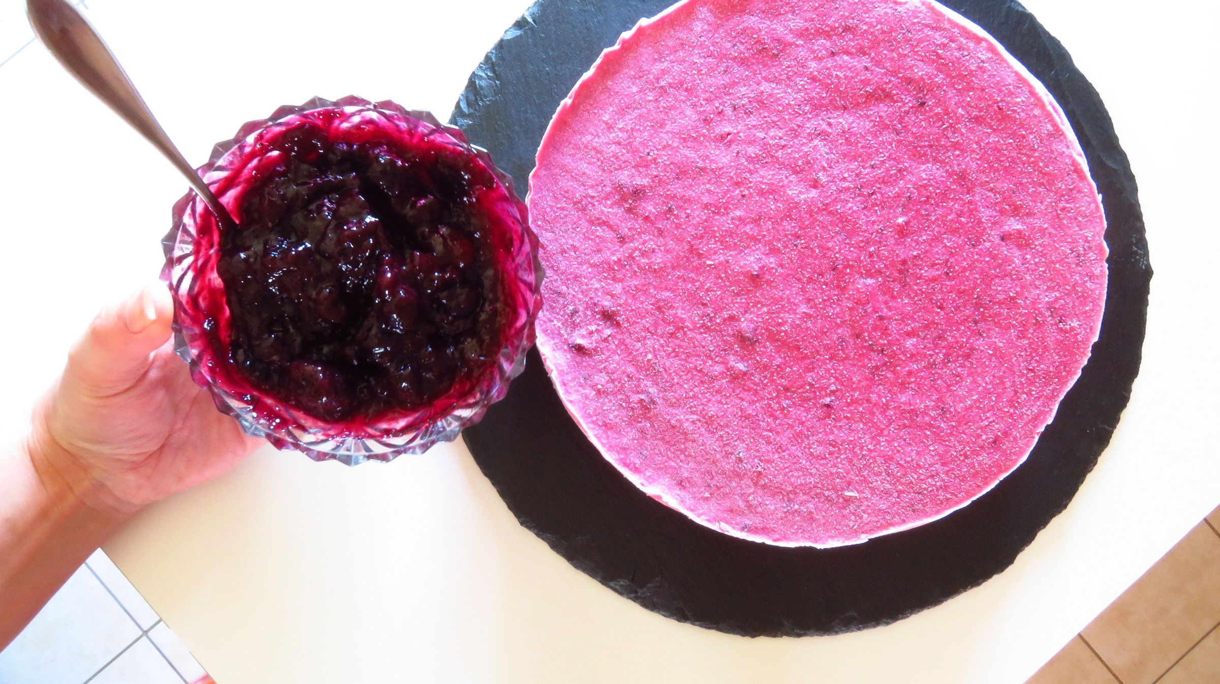 Summer Berry Frozen Cheesecake : 4 Steps (with Pictures) - Instructables
