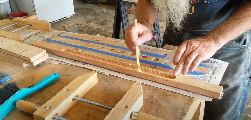 How to Make a Dulcimer Without Power Tools : 6 Steps (with Pictures ...