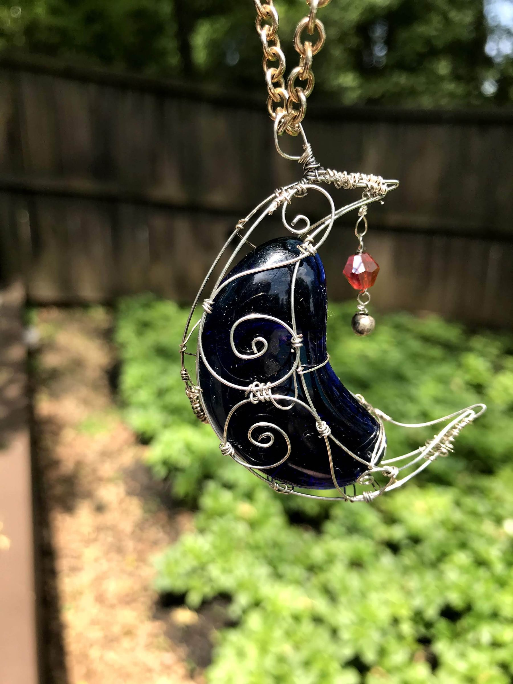 How to Design (and Finish!) a Wire Wrapped Moon Pendant : 8 Steps (with ...