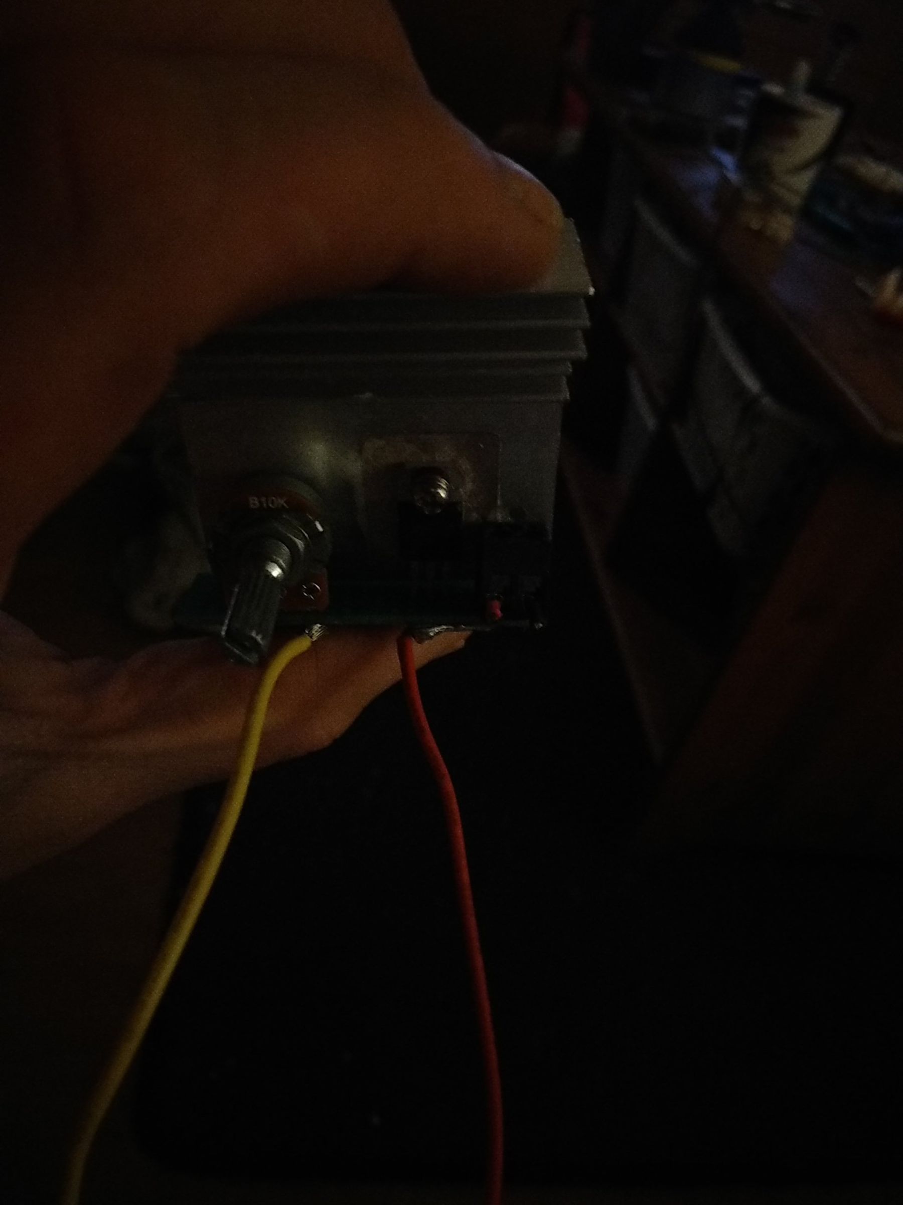 World's Simplest DC Current Limiter : 4 Steps - Instructables