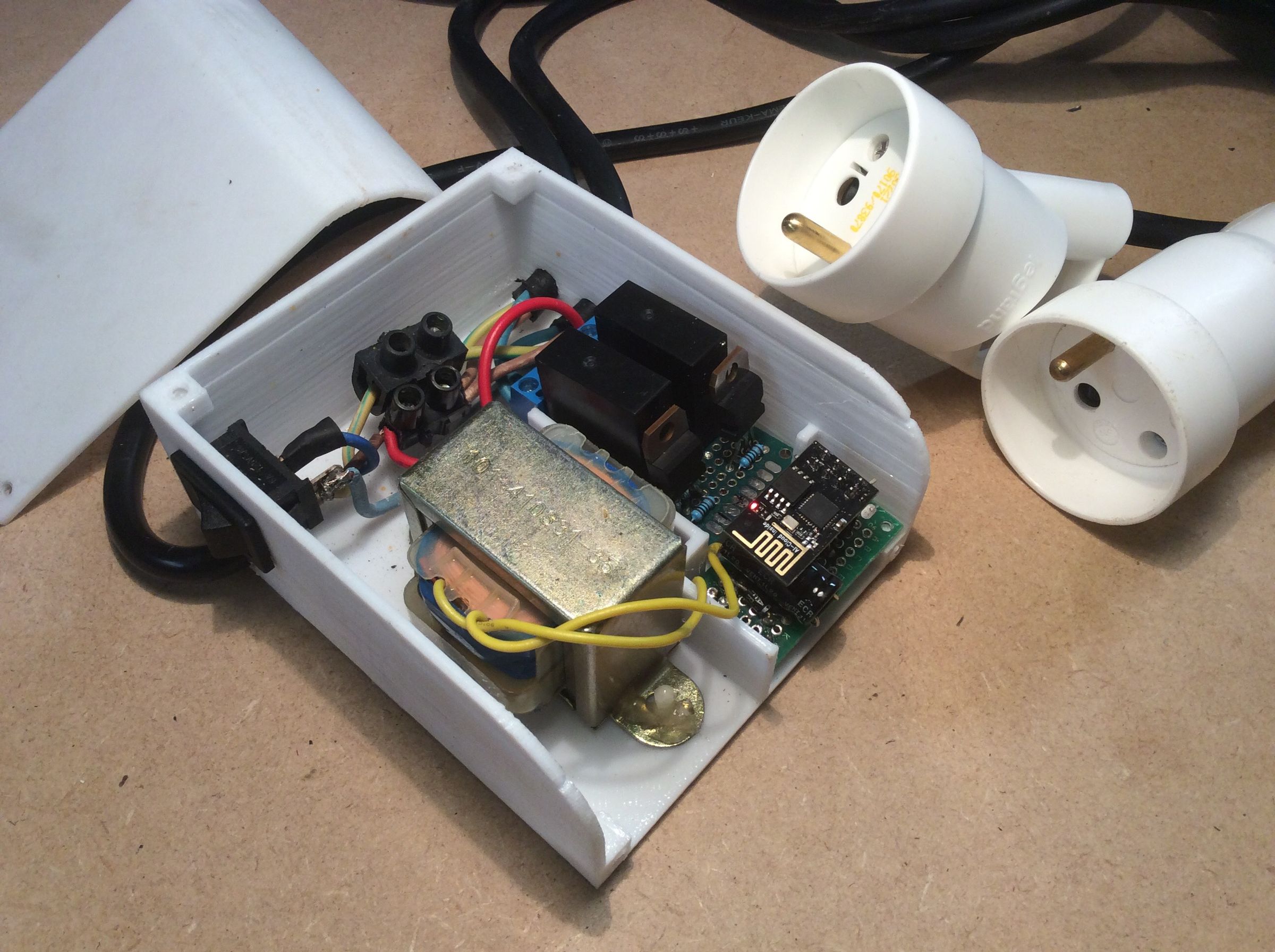 Wifi Relay With ESP8266 : 6 Steps (with Pictures) - Instructables
