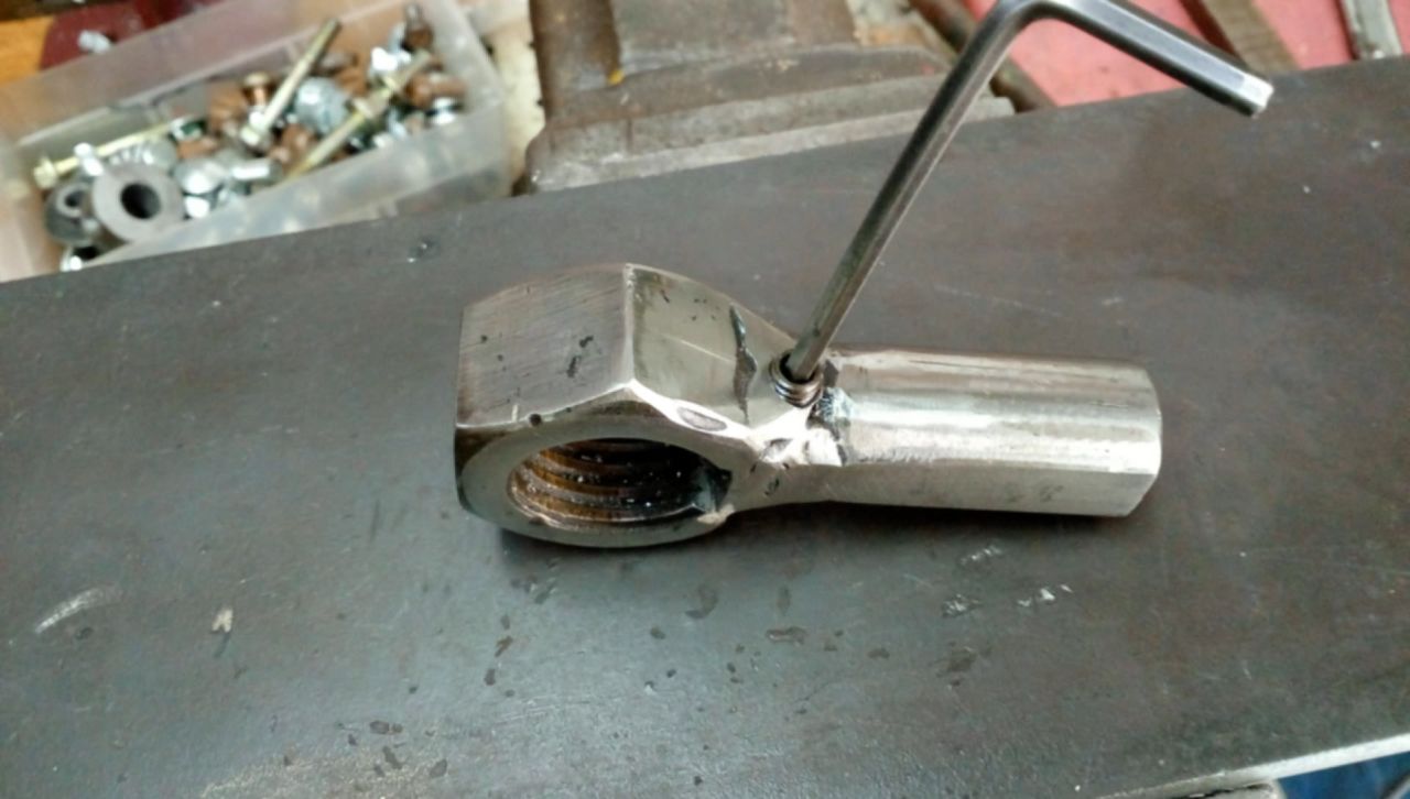 Nut Splitter DIY : 5 Steps (with Pictures) - Instructables