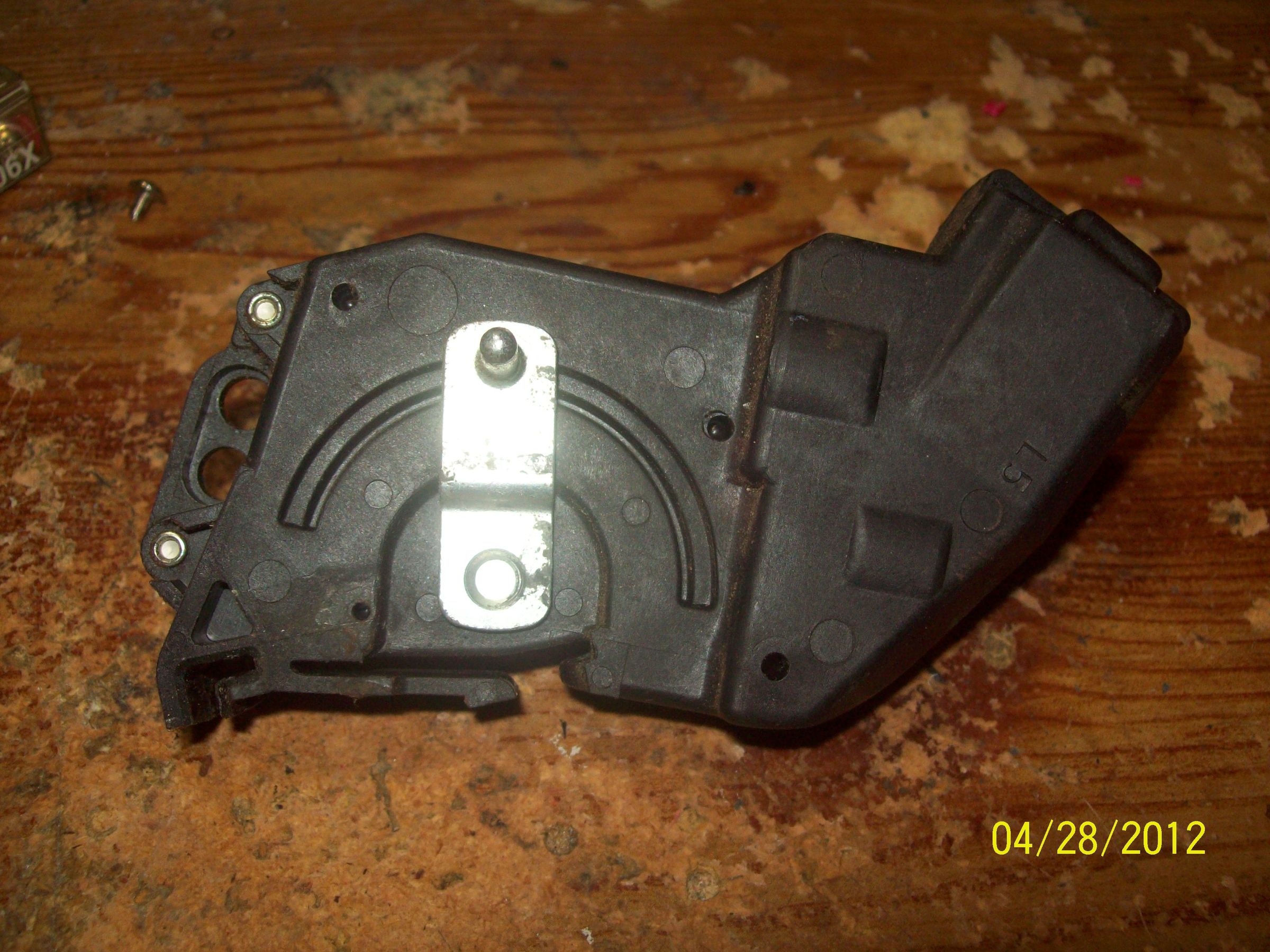 (2000) F-250 Door Lock Actuator Repair : 12 Steps - Instructables