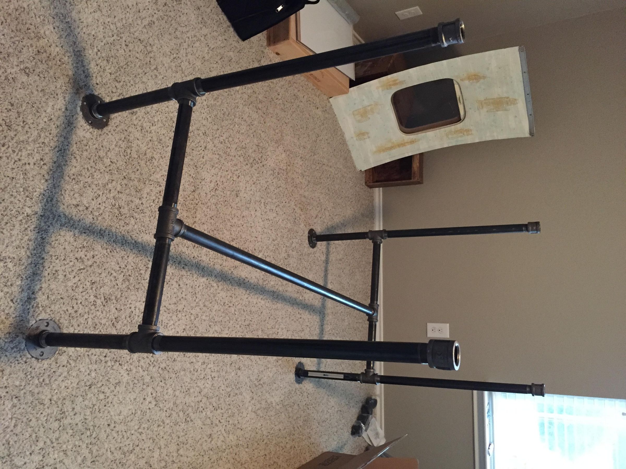 Black Pipe Standing Desk : 8 Steps (with Pictures) - Instructables