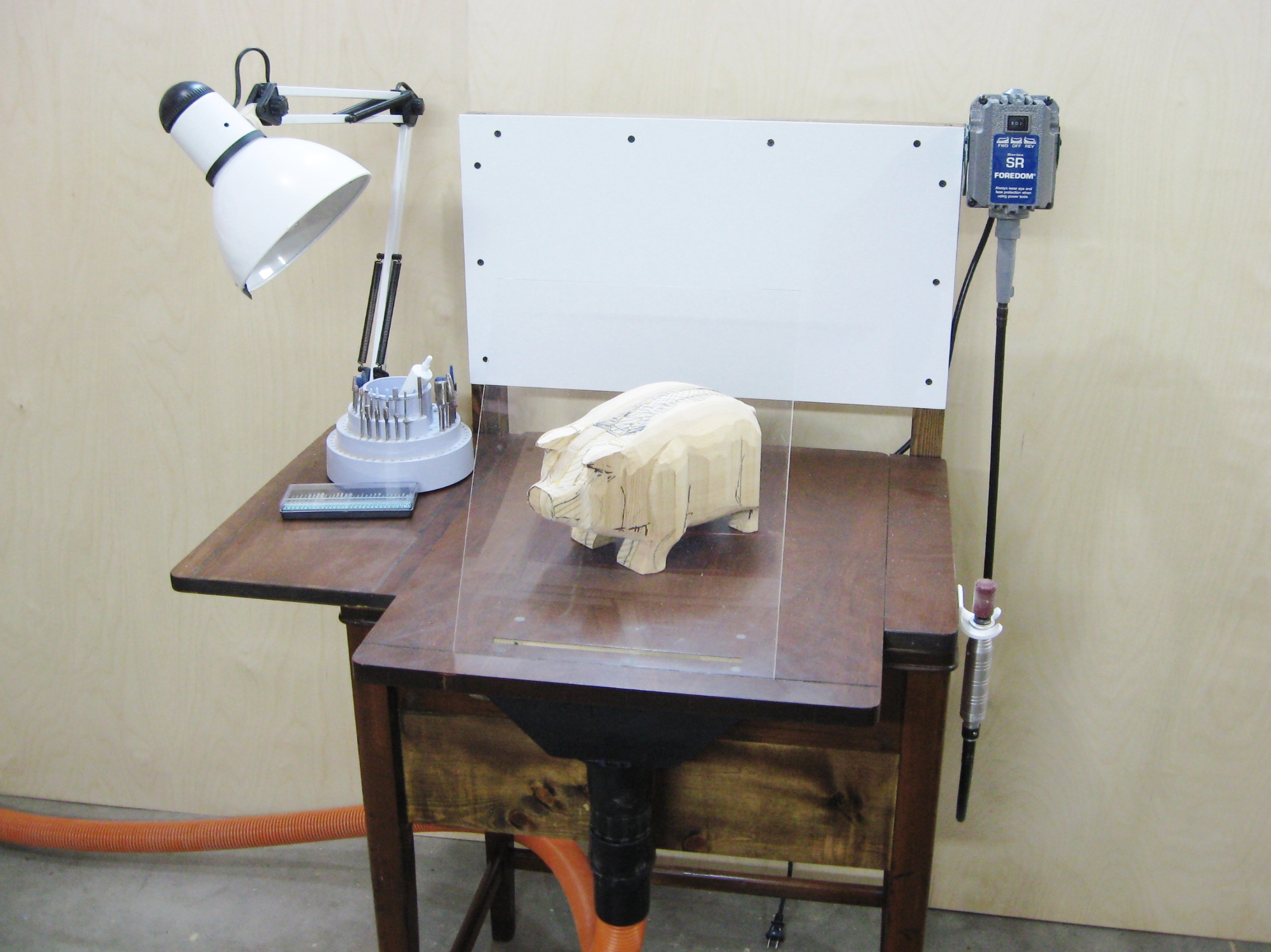 Wood Carving Station From Old Sewing Table : 14 Steps (with Pictures ...