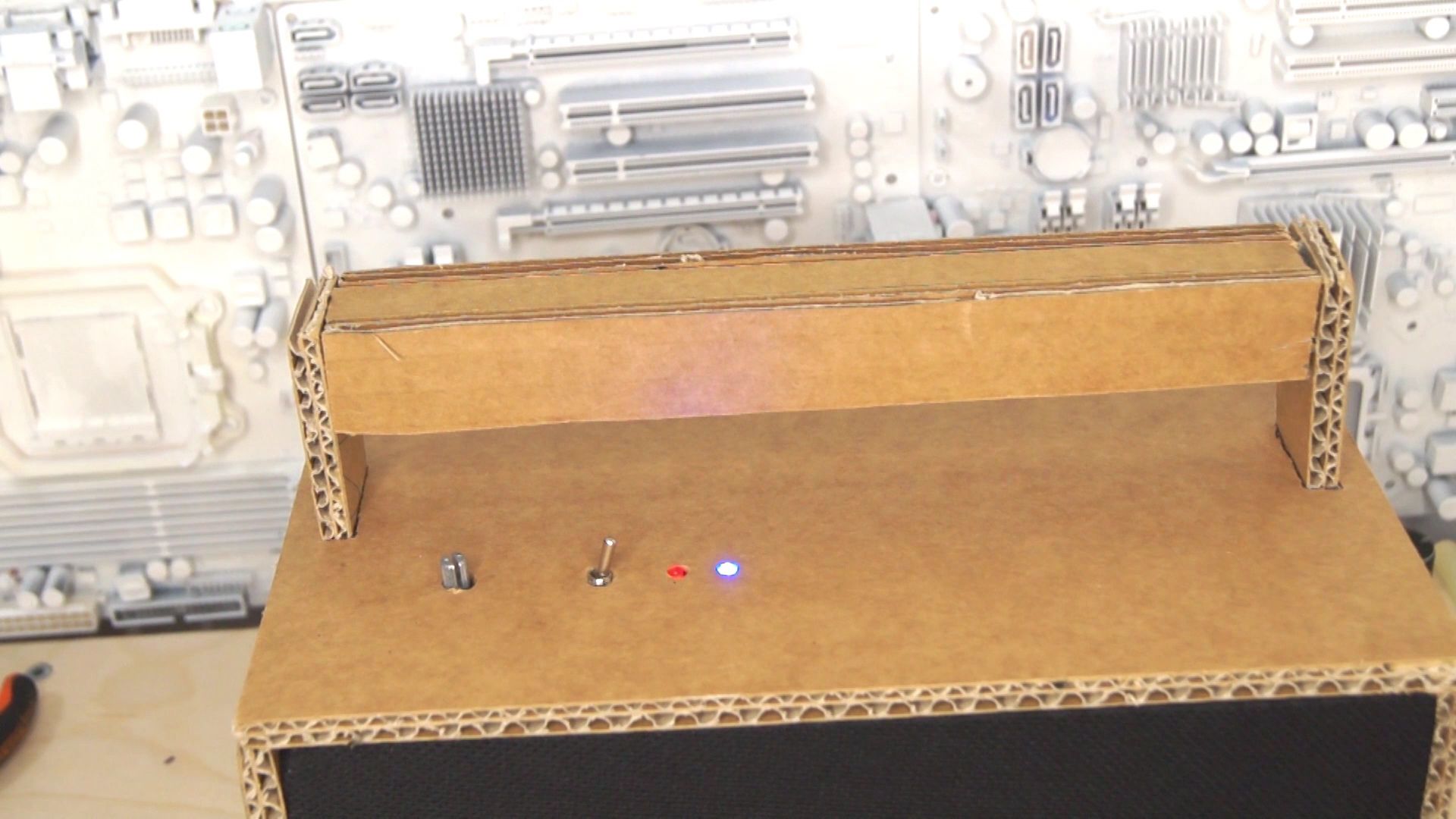 Cardboard Bluetooth Speaker : 4 Steps (with Pictures) - Instructables