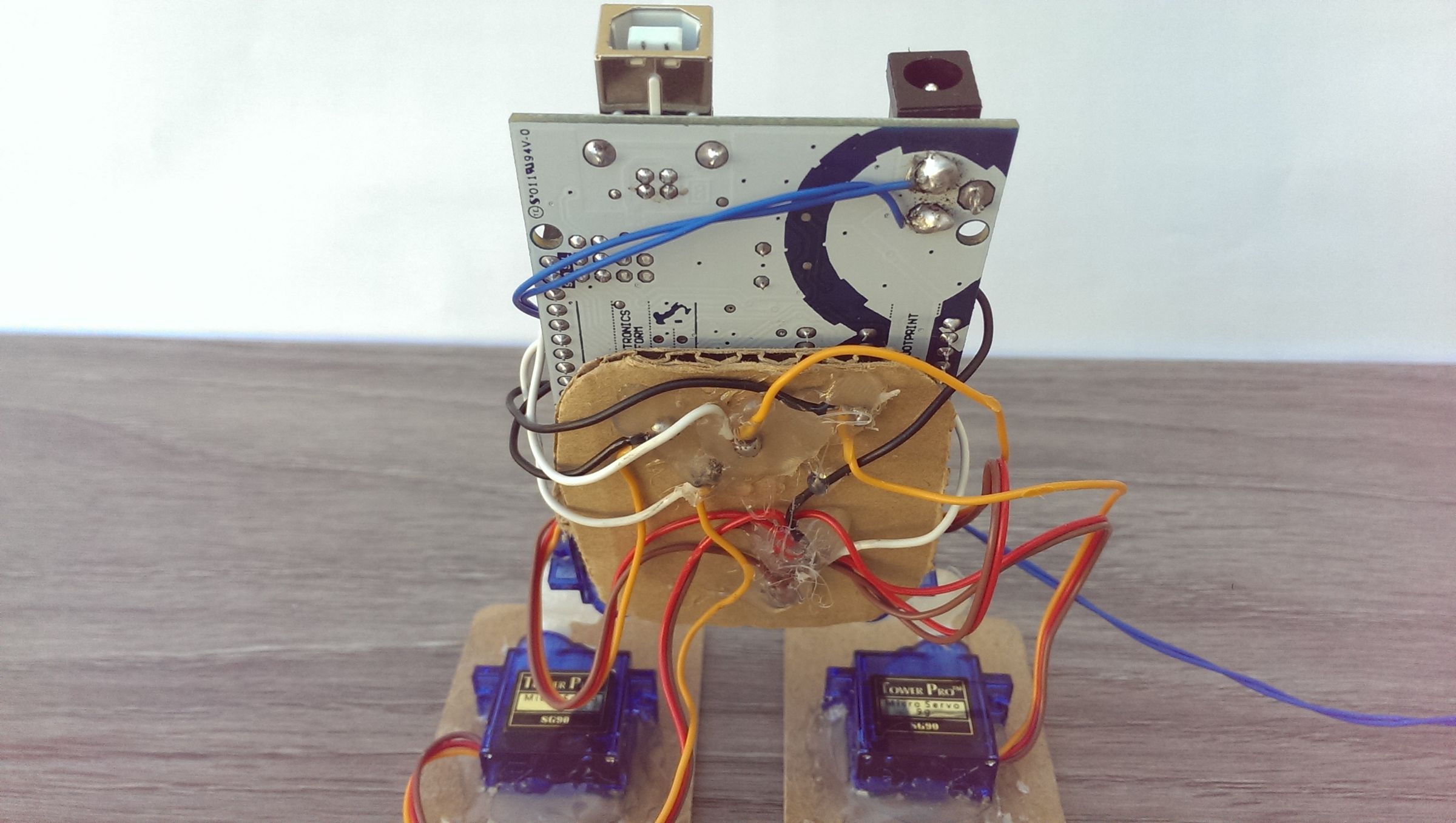 Simple Humanoid Walking and Dancing Robot (Arduino) : 9 Steps (with ...