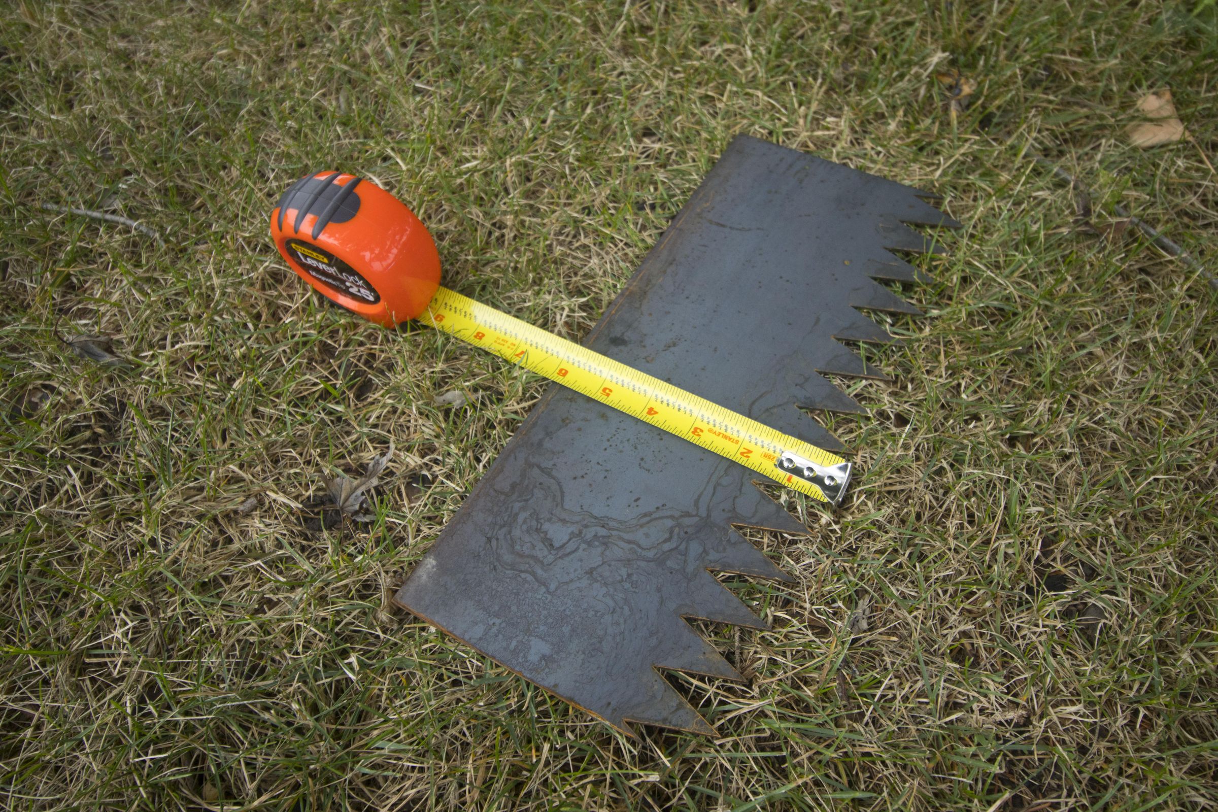 DIY Hammer-In Steel Garden Edging : 8 Steps (with Pictures) - Instructables