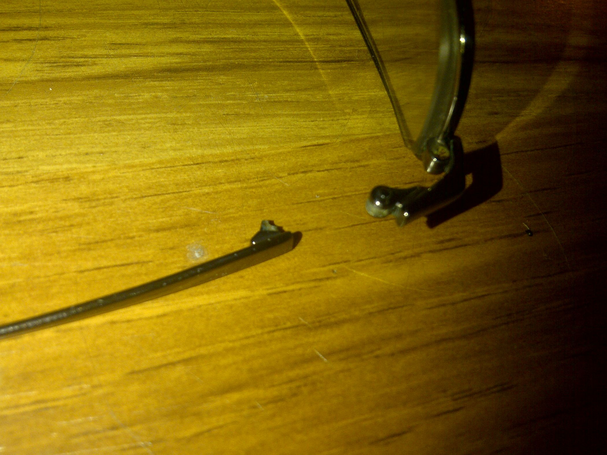How to Repair a Broken Hinge on Your Glasses - NerdVision V1.0 : 4 ...