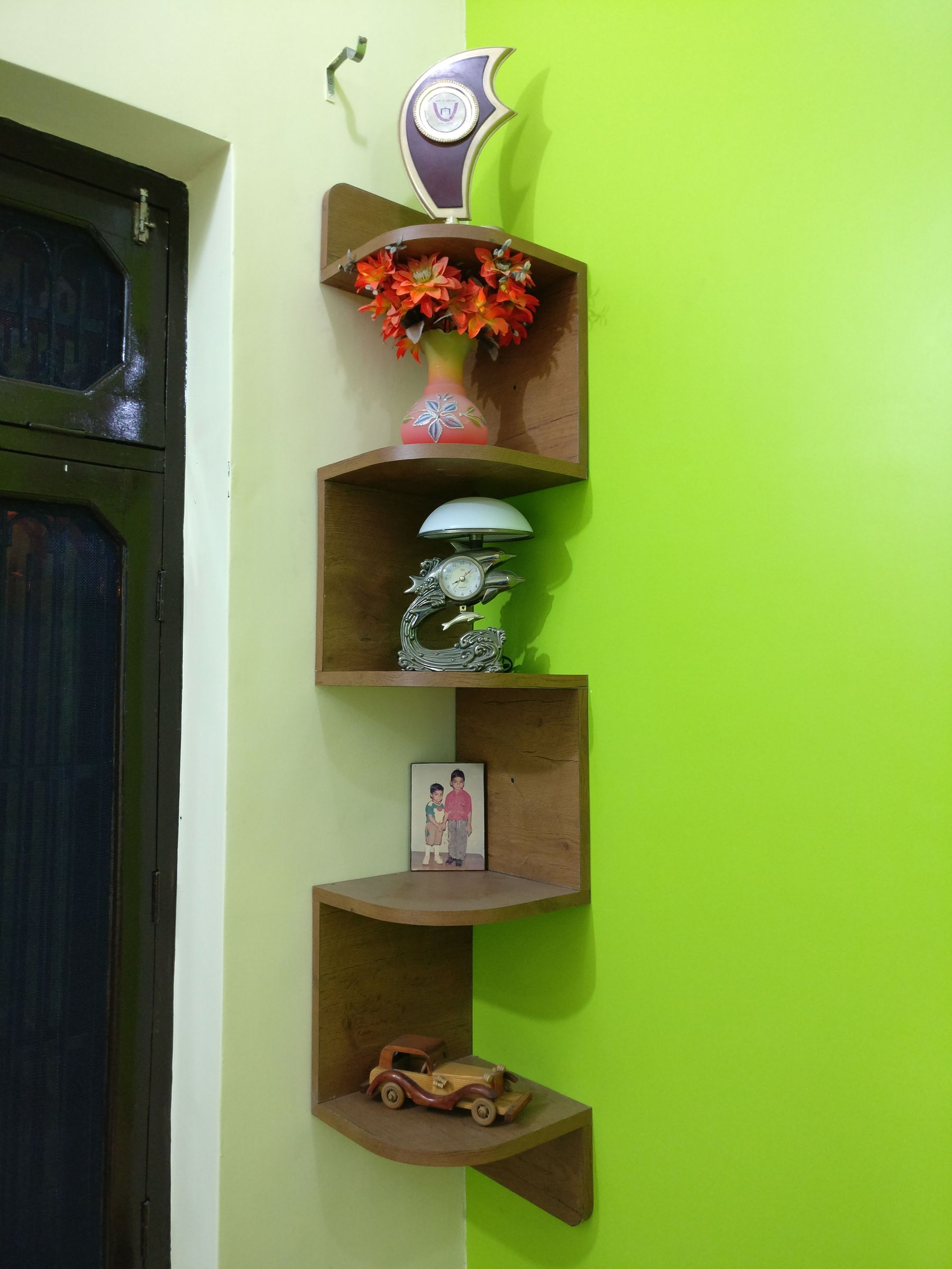 DIY Corner Shelves : 8 Steps (with Pictures) - Instructables