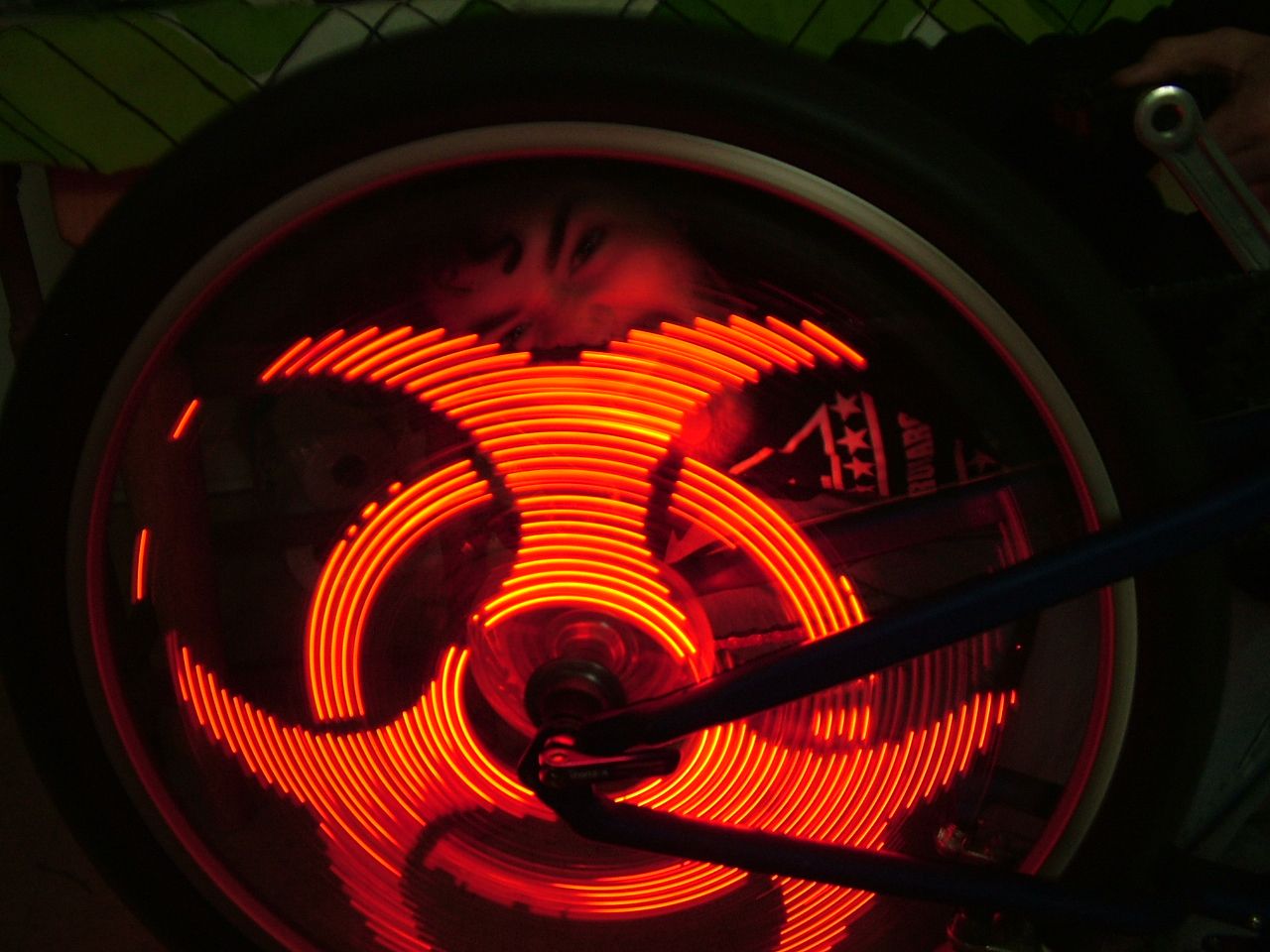 SpokePOV: LED Bike Wheel Images : 22 Steps (with Pictures) - Instructables