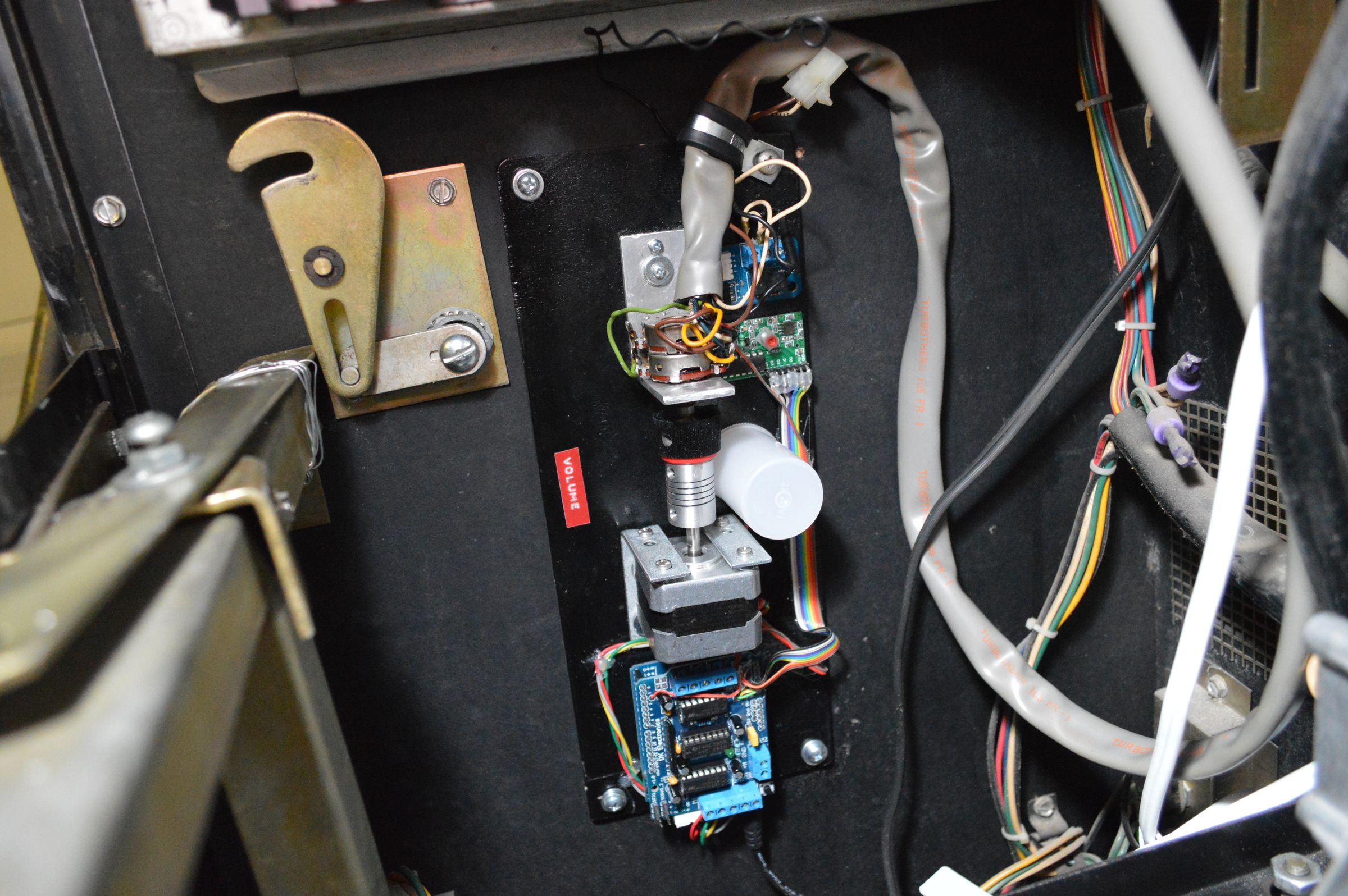 Jukebox Wireless Volume Control : 9 Steps (with Pictures) - Instructables