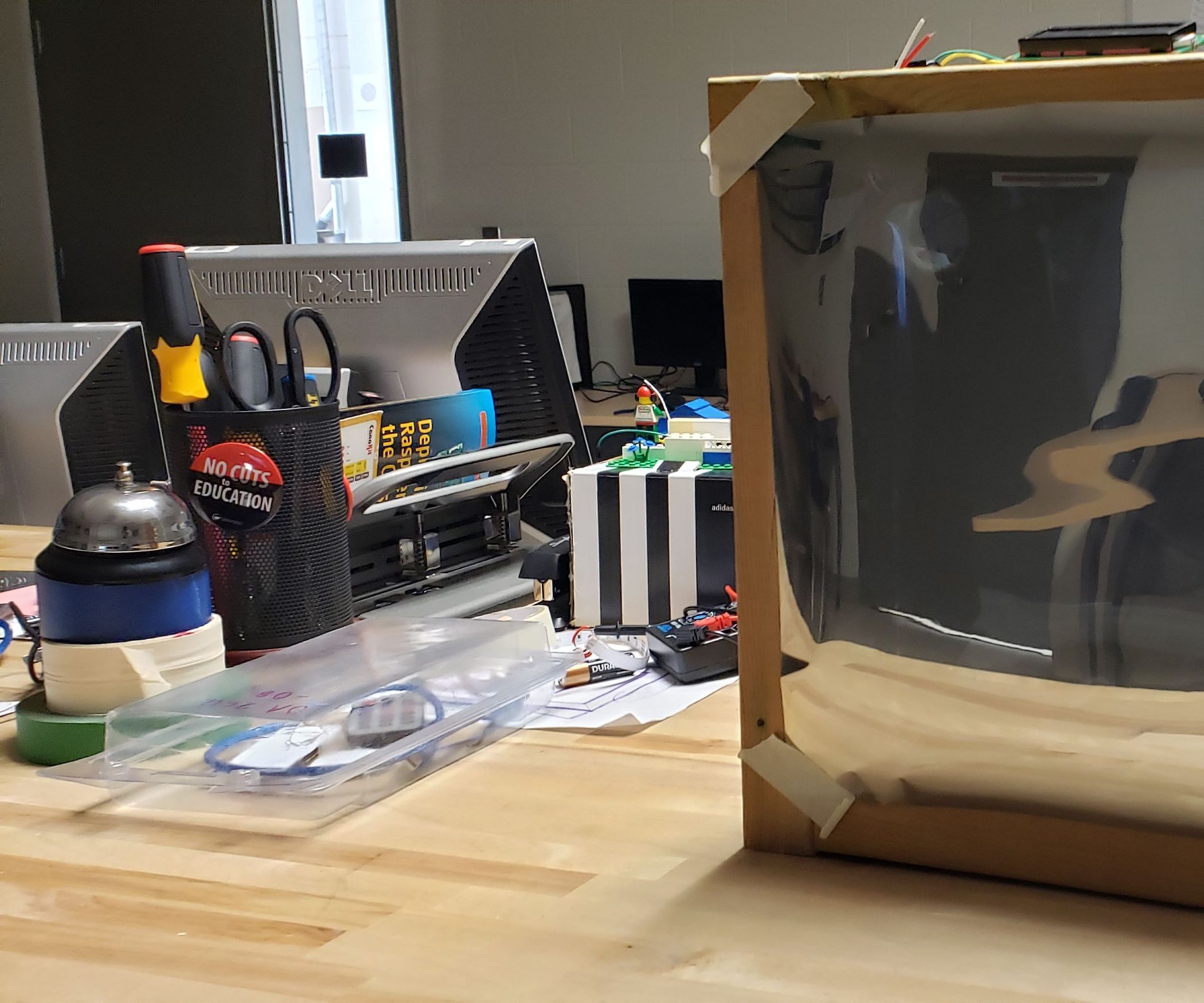Infinity Mirror With LCD and IR Sensor : 5 Steps - Instructables
