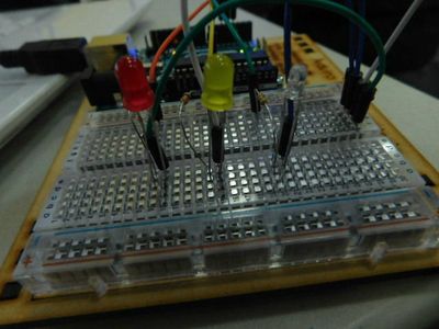 Semáforo Peatonal Con Arduino : 11 Steps - Instructables