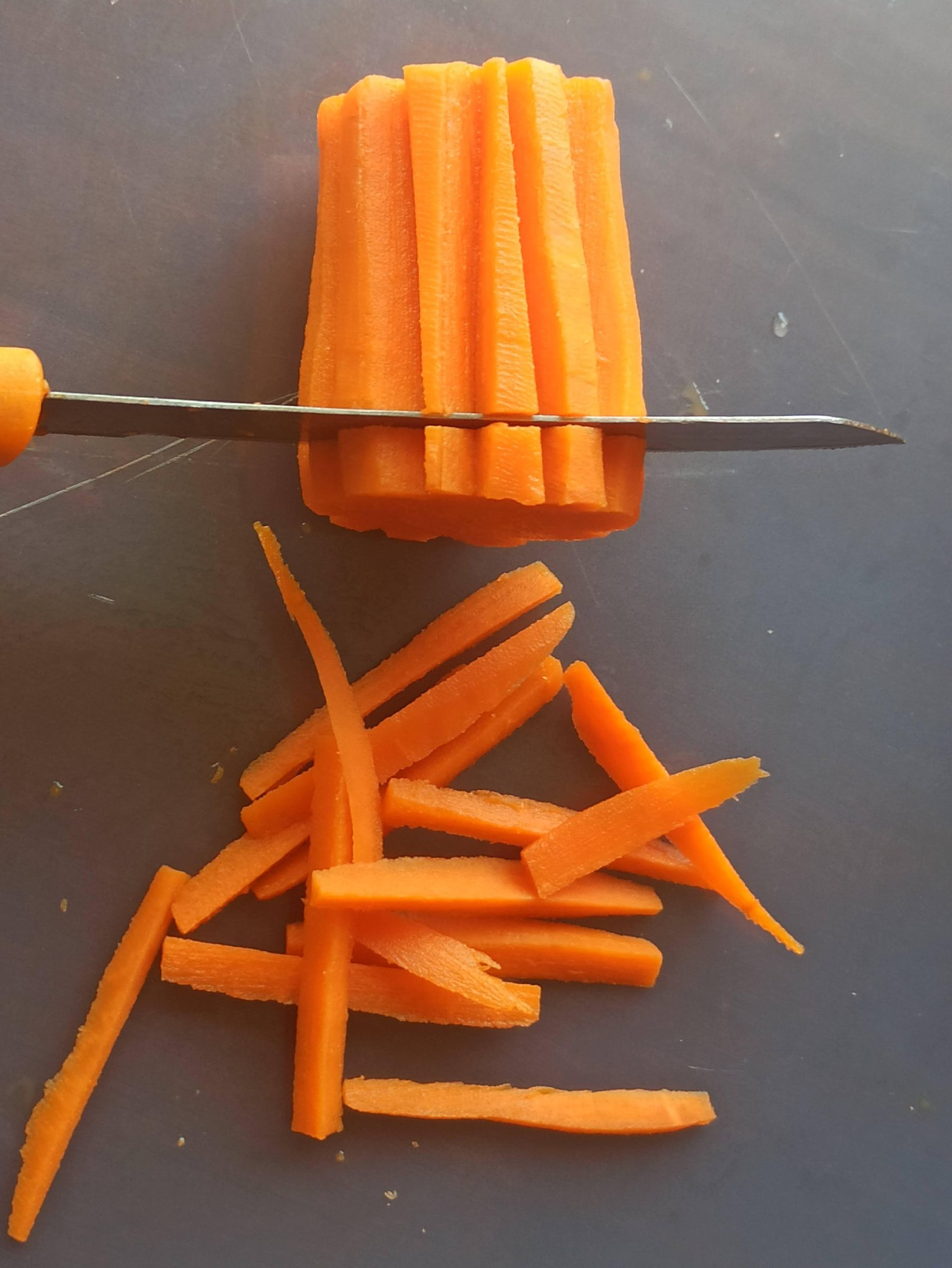 Carrot - Essential Cutting Skills : 11 Steps (with Pictures ...