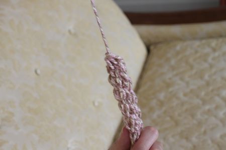Hawaiian Yarn Lei Tutorial : 12 Steps - Instructables