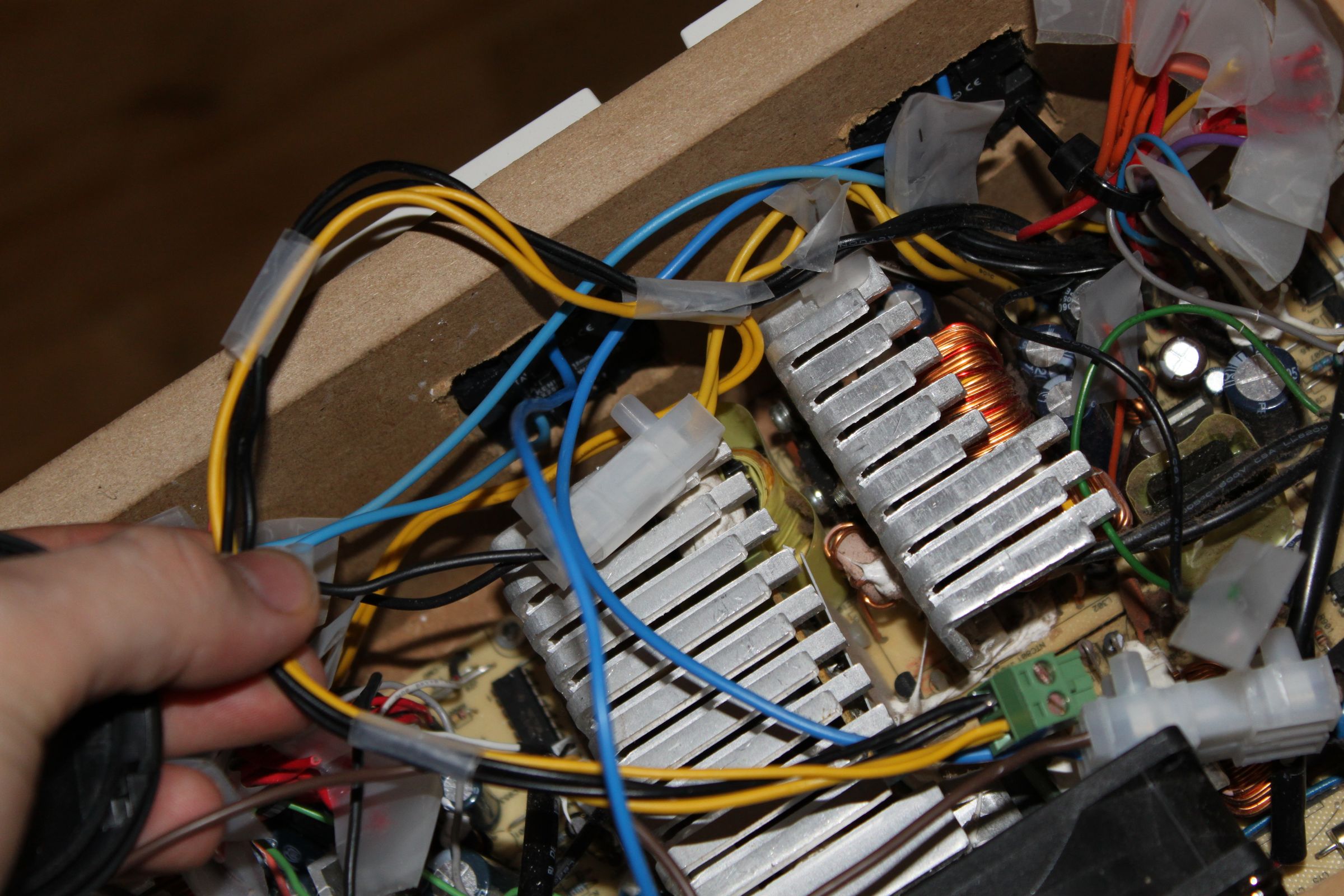 How to Build a 24V Power Supply From 2 ATX PSU : 3 Steps - Instructables