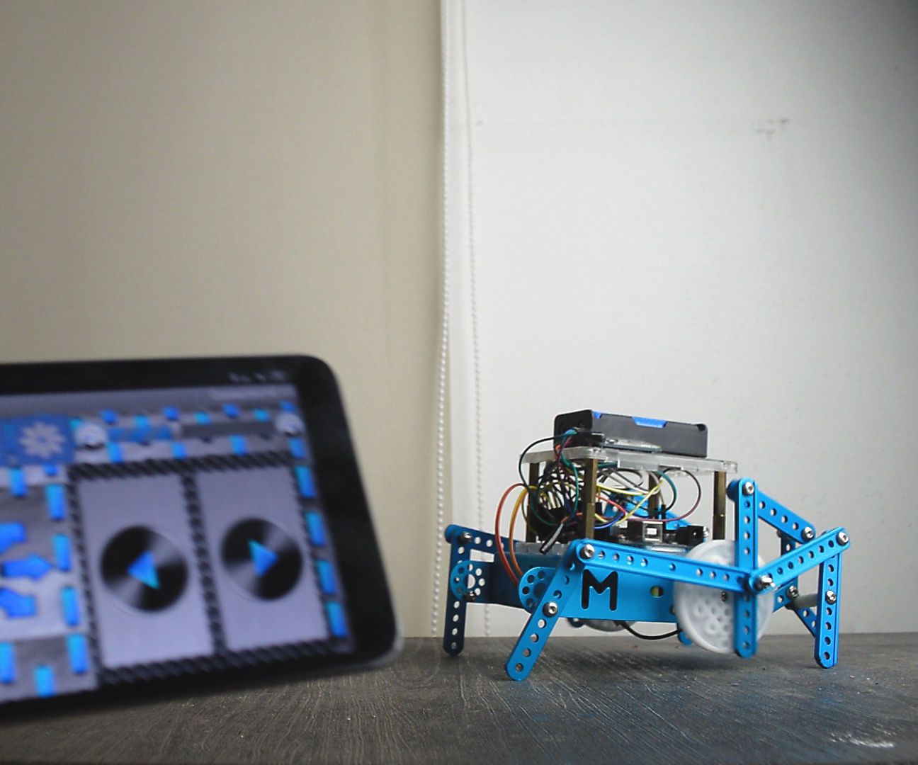 DIY Arduino Bluetooth Controlled Robot! : 5 Steps - Instructables