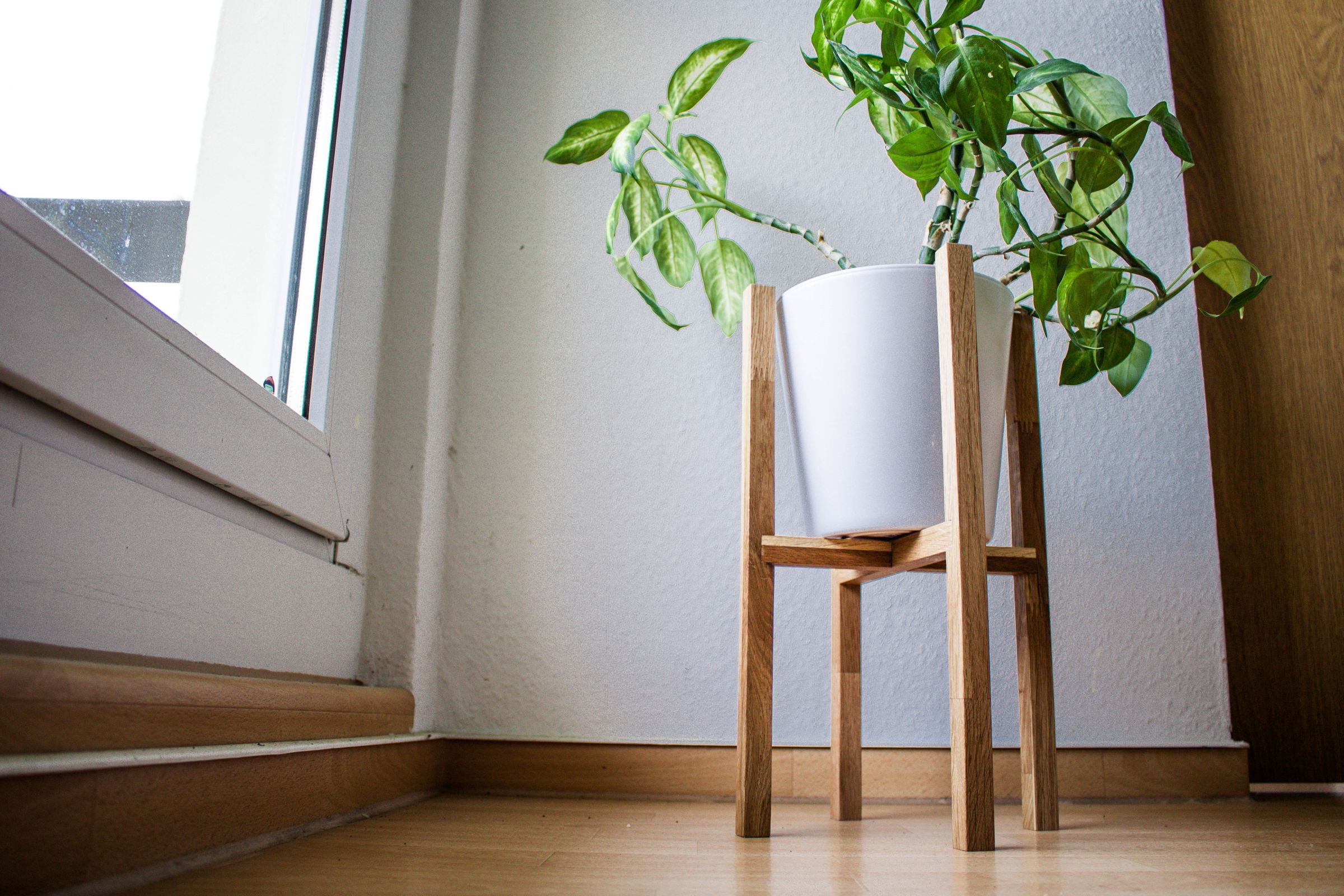 // SIMPLE & LOW BUDGET // Plant Stand : 6 Steps (with Pictures ...