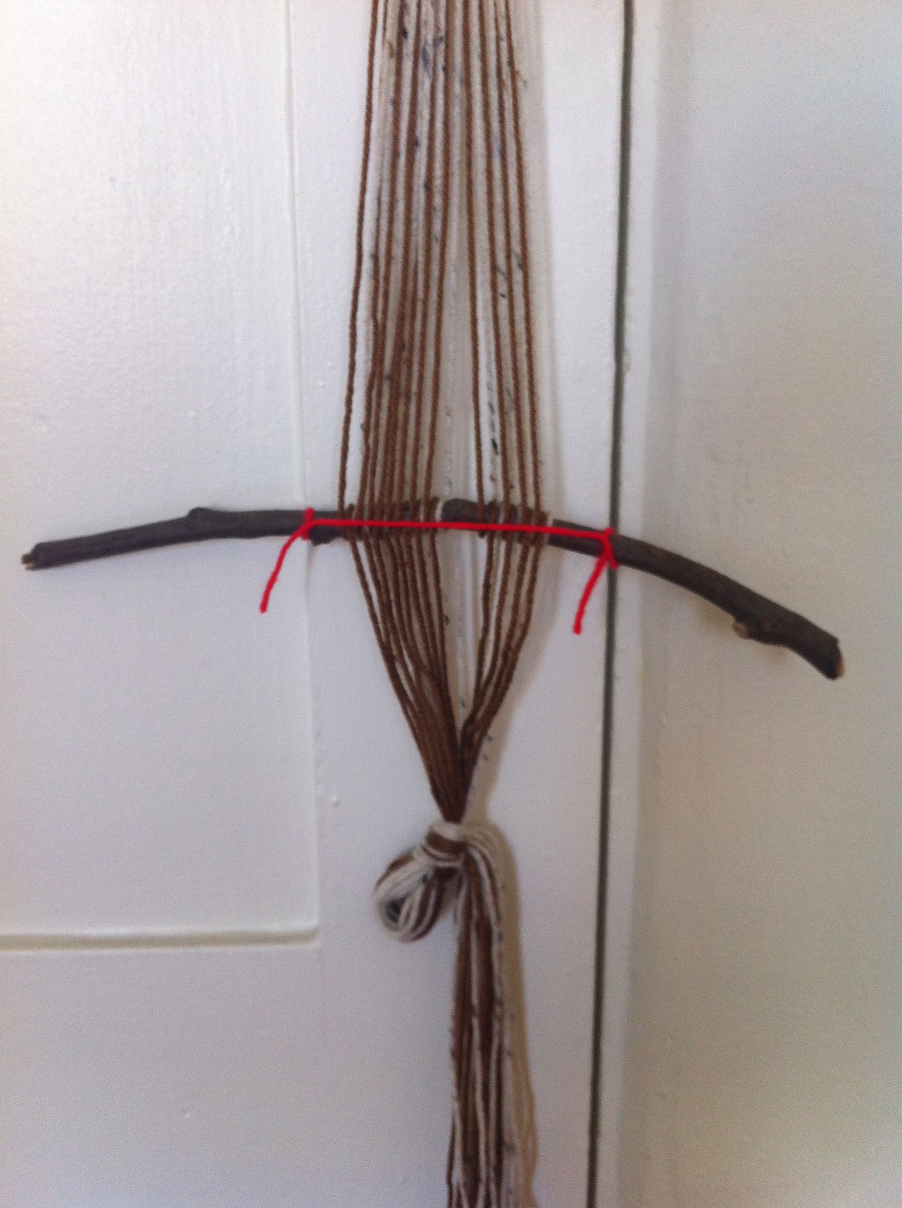 Sticks + Strings Loom : 8 Steps (with Pictures) - Instructables
