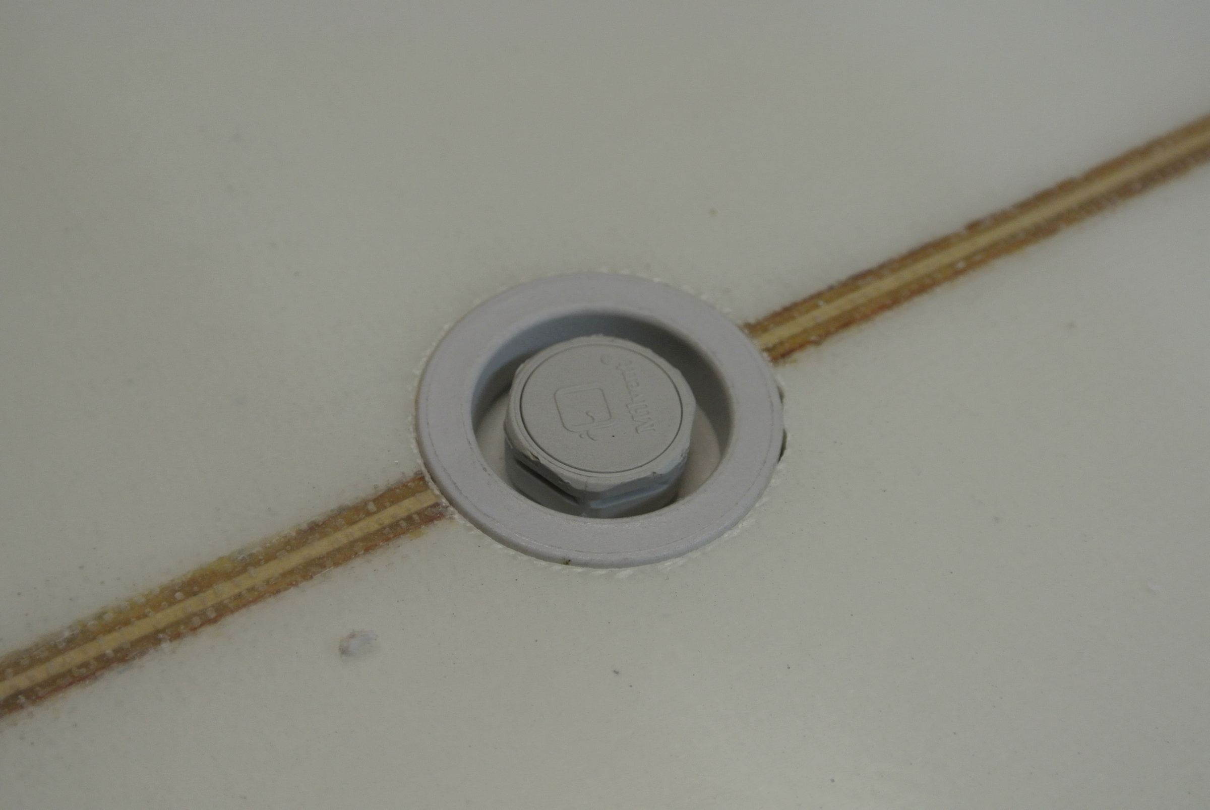 How to Install a Surfboard Vent : 5 Steps - Instructables