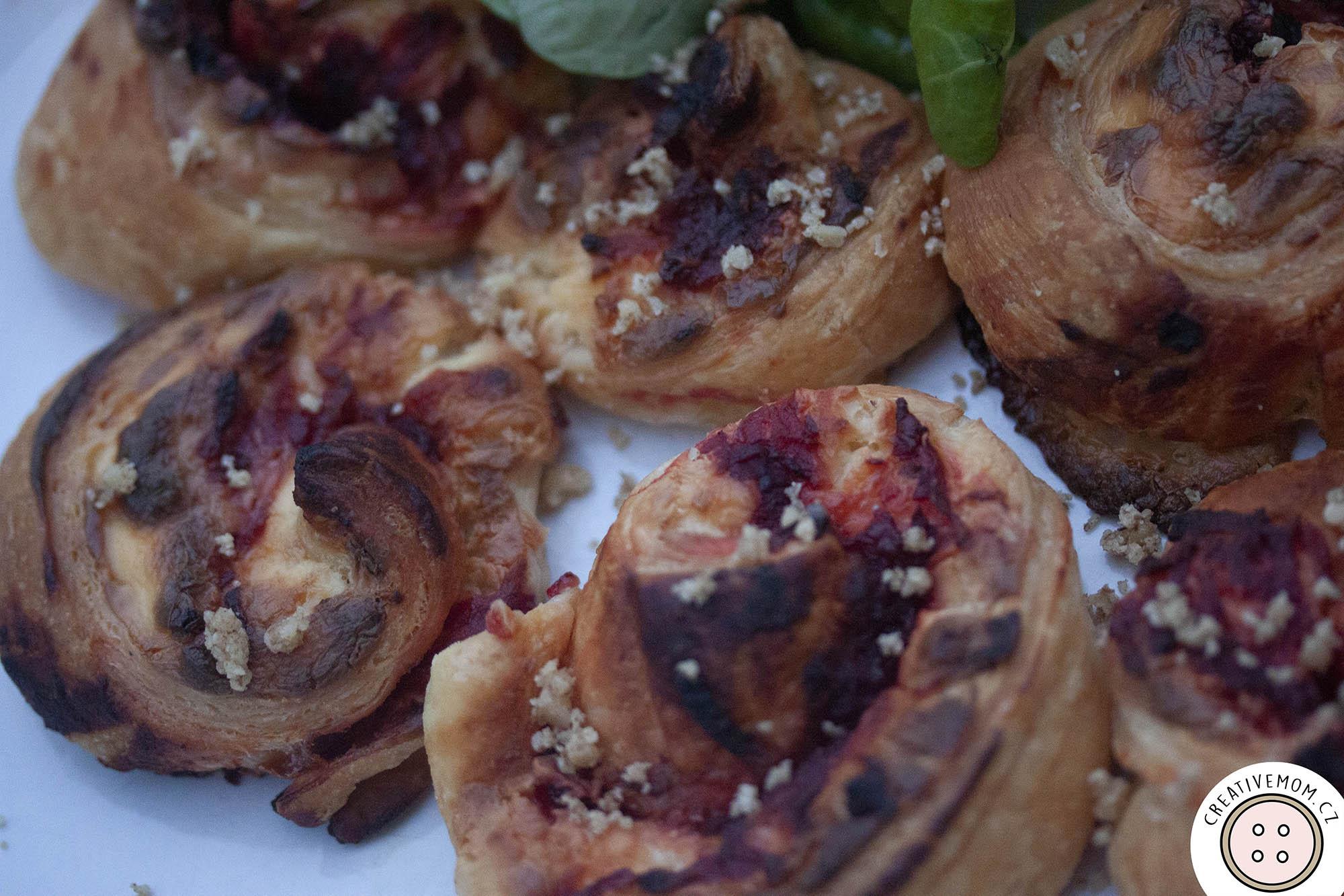 Goat Cheese and Beetroot Puff Pastry : 4 Steps (with Pictures ...