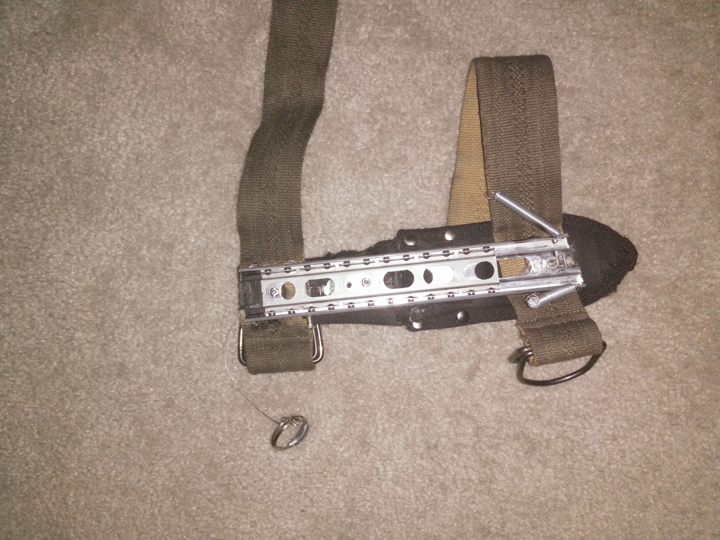 Assassins Creed Hidden Blade : 9 Steps - Instructables