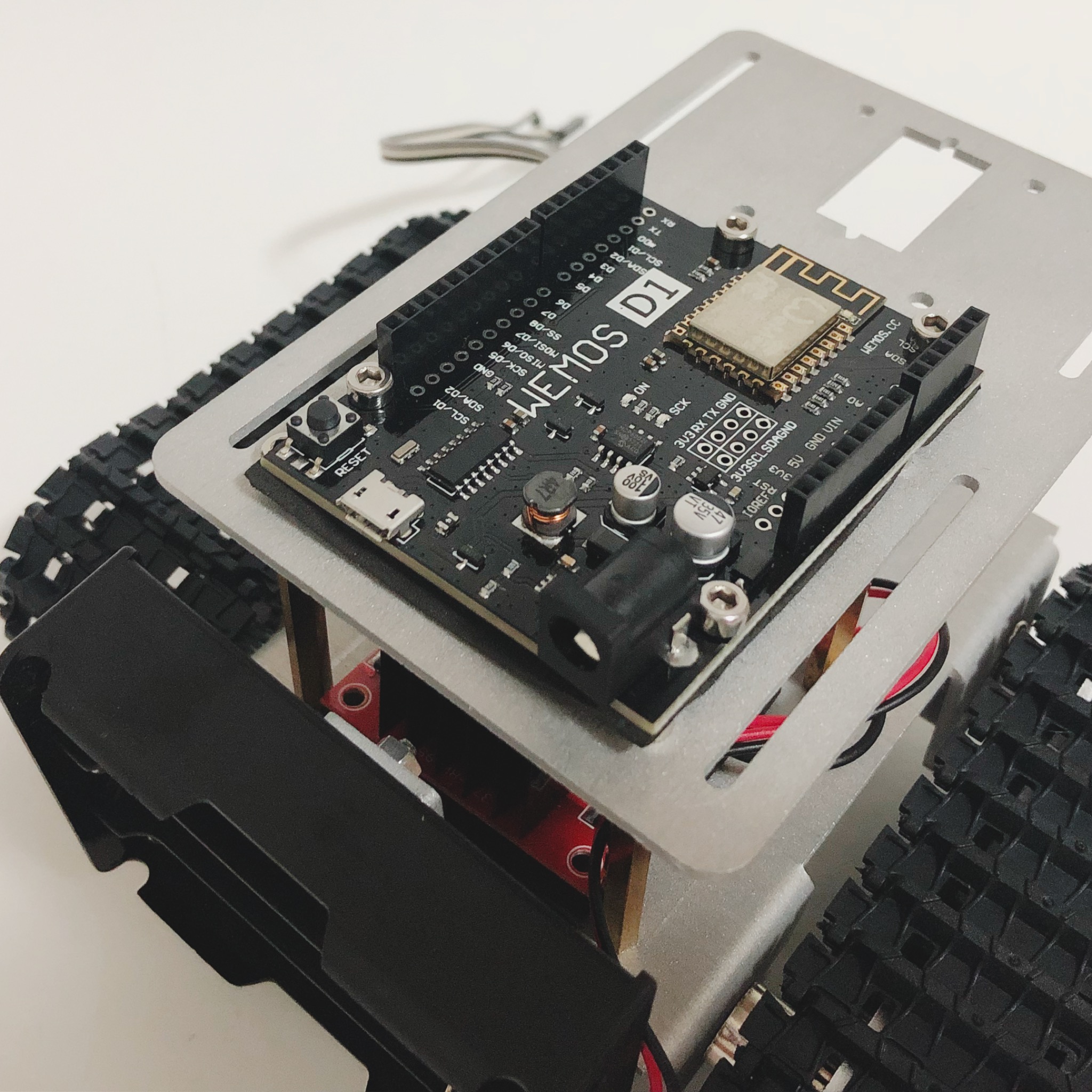 Wi-Fi Controlled Robot Using Wemos D1 ESP8266, Arduino IDE and Blynk ...