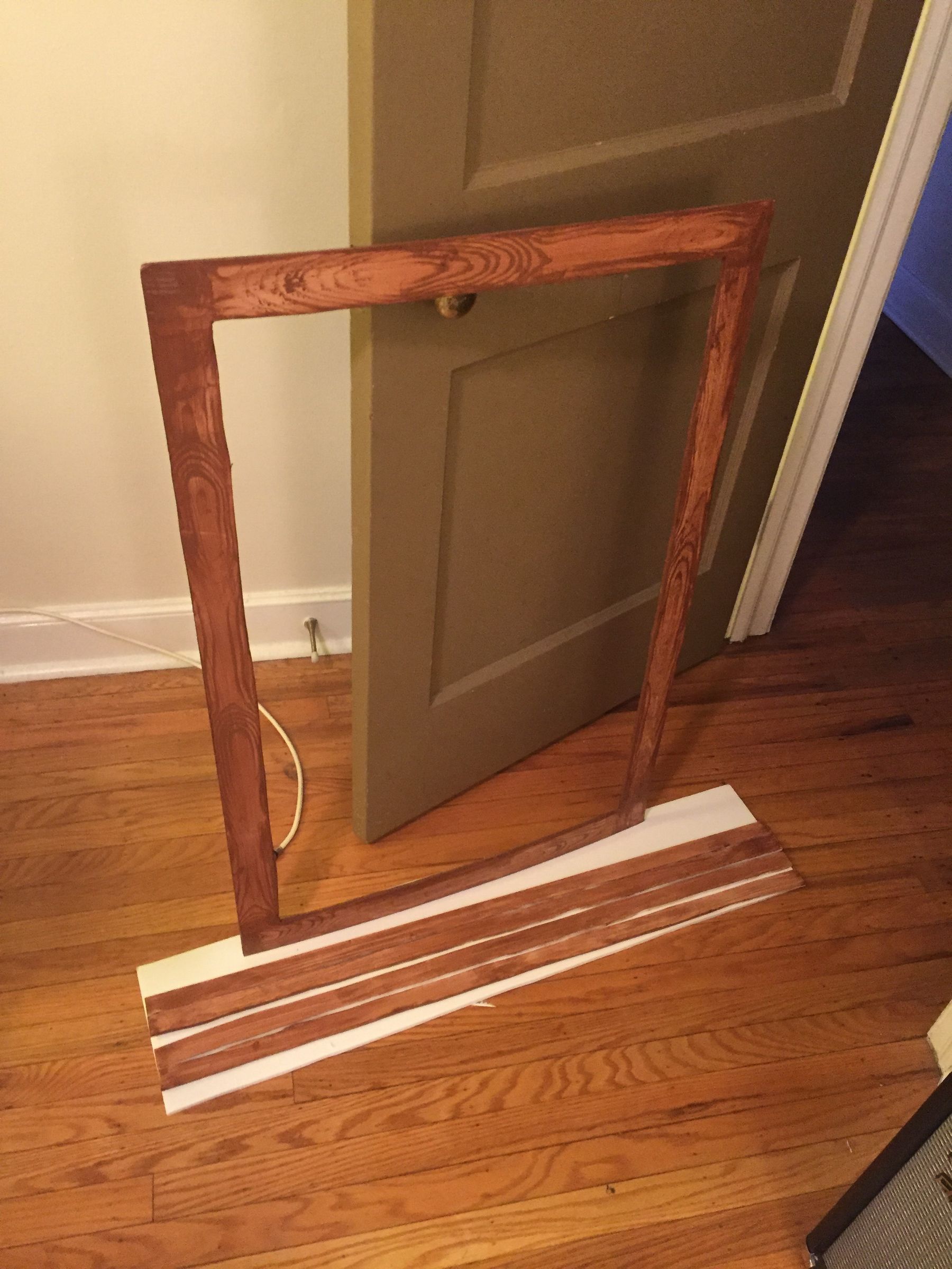 Faux Wood Foamcore Frame : 10 Steps (with Pictures) - Instructables