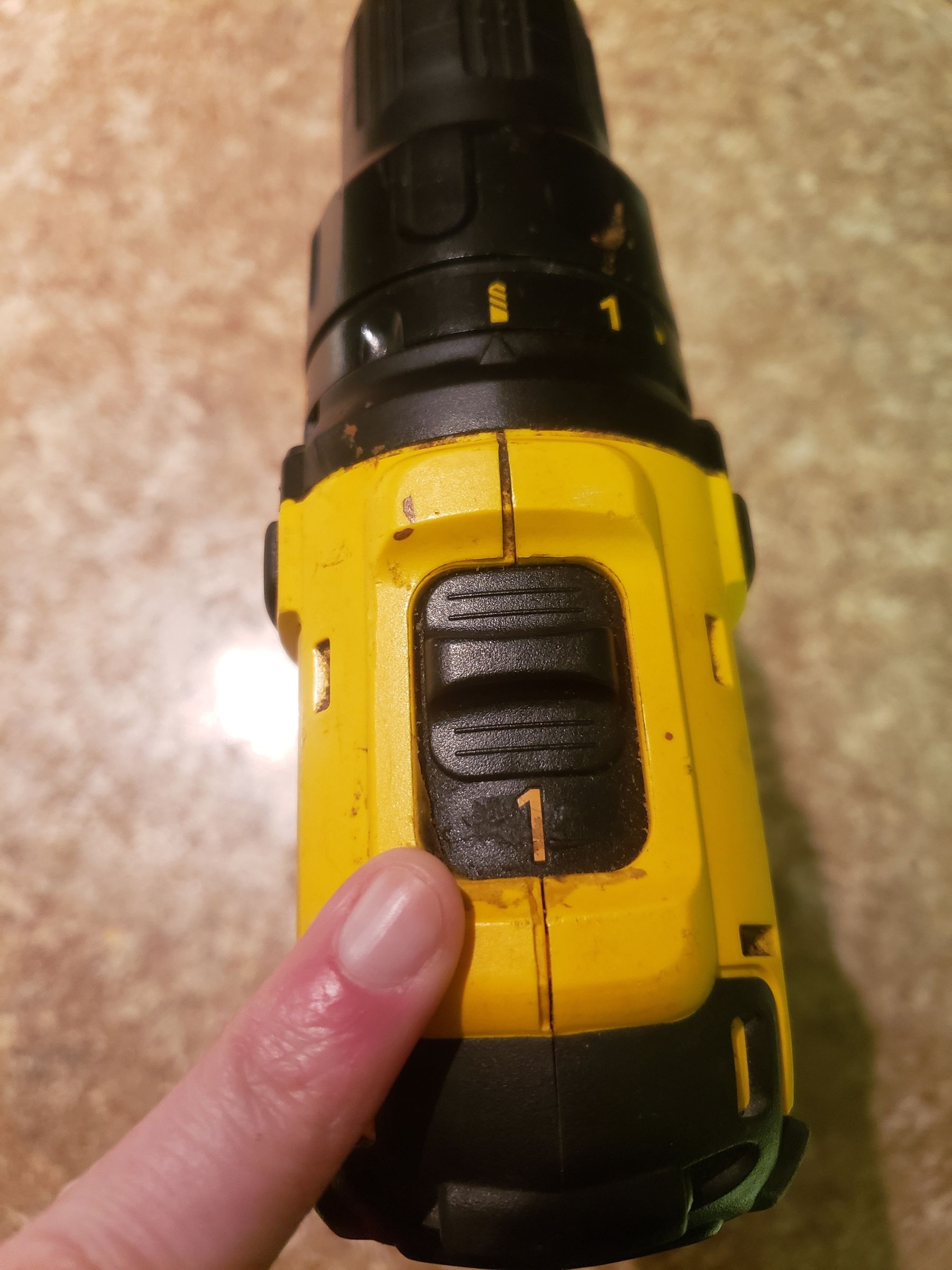How to Assemble and Use a Cordless Power Drill : 10 Steps - Instructables
