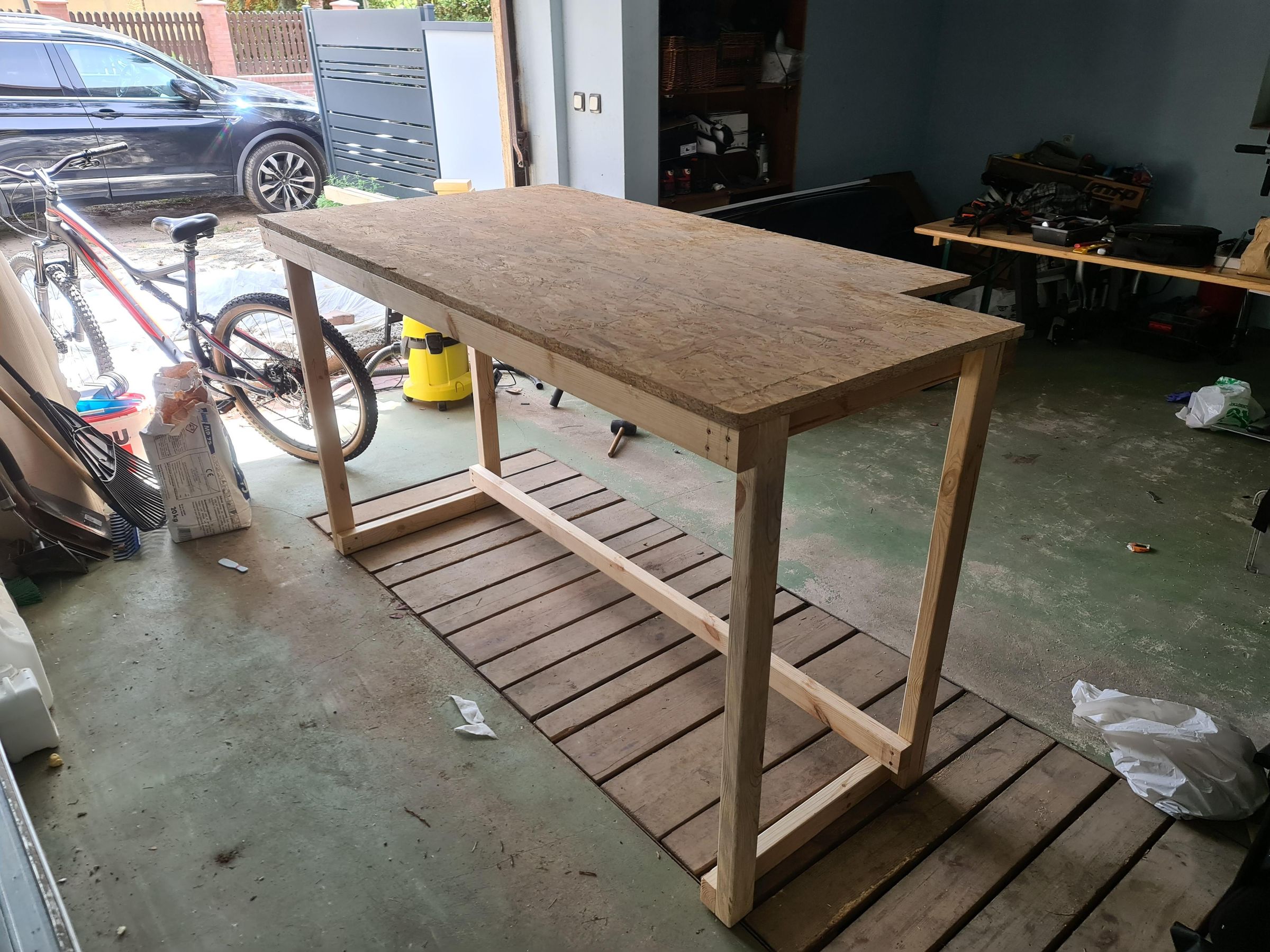 Cheap Workbench : 6 Steps (with Pictures) - Instructables