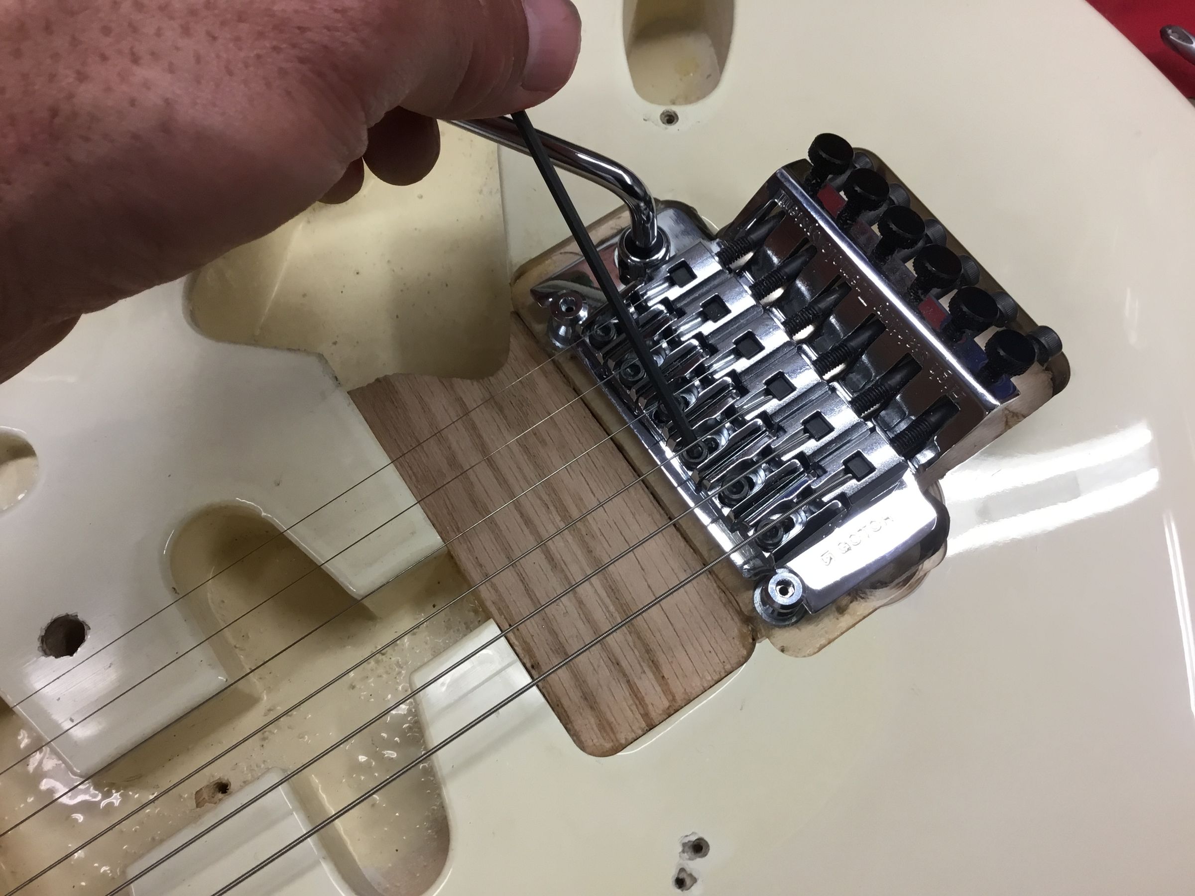 Gotoh Fender Floating Tremolo Install : 32 Steps (with Pictures ...