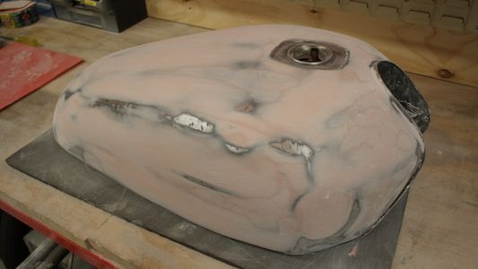 Custom Painting a Motorcycle Tank (with Aerosol Cans?!) : 10 Steps ...