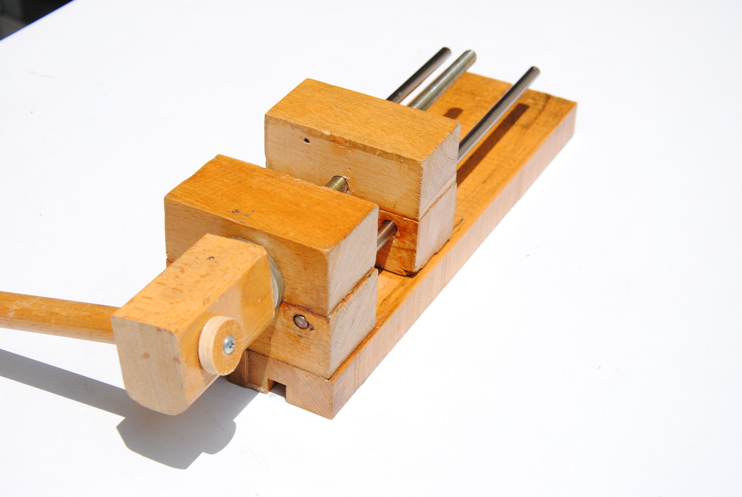 How to Make a Wooden 6" Bench-Vise : 13 Steps (with Pictures ...