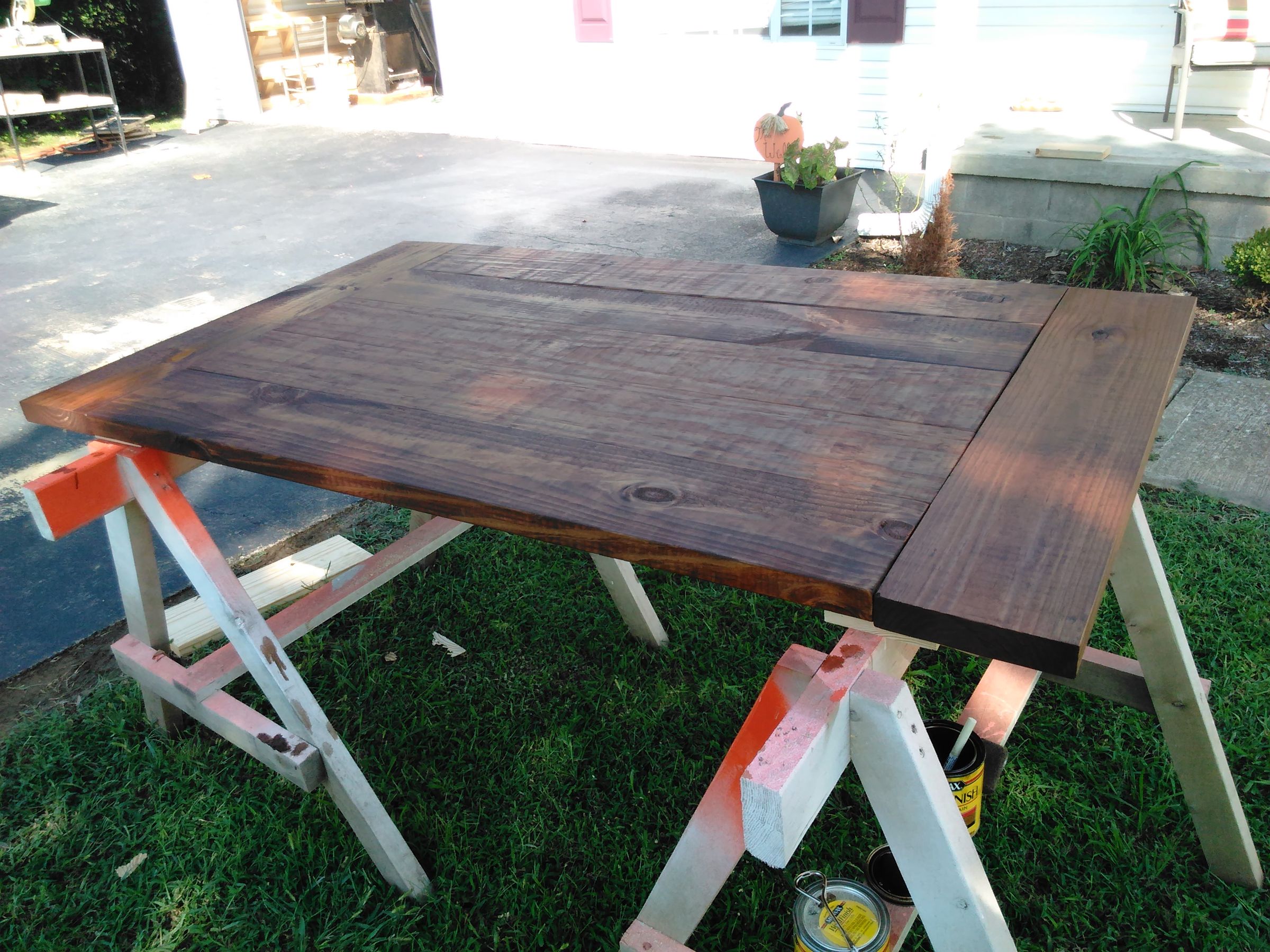 Rustic Farmhouse Table DIY : 10 Steps (with Pictures) - Instructables