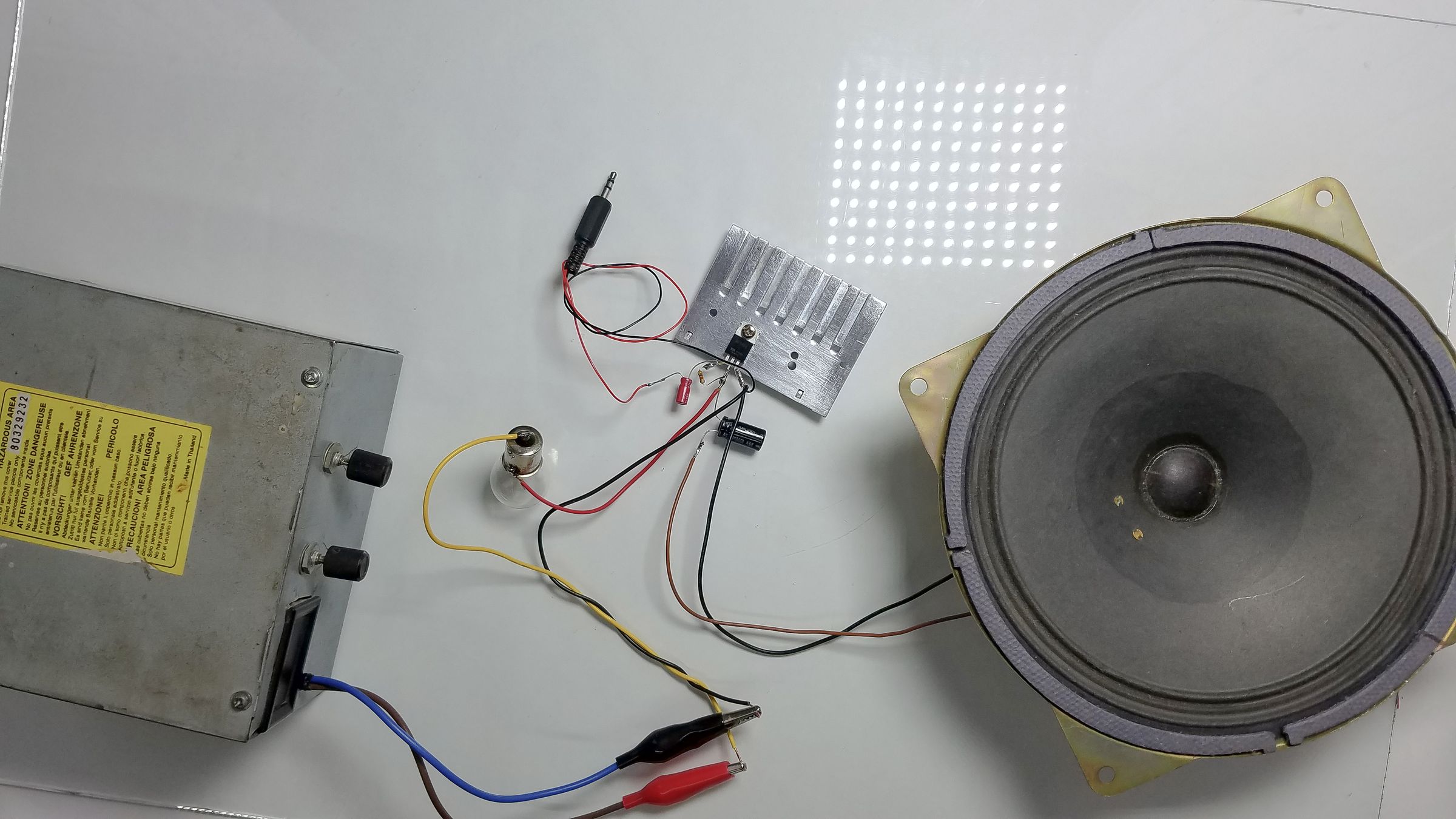 Audio Amplifier | Simple & Powerful : 7 Steps (with Pictures ...