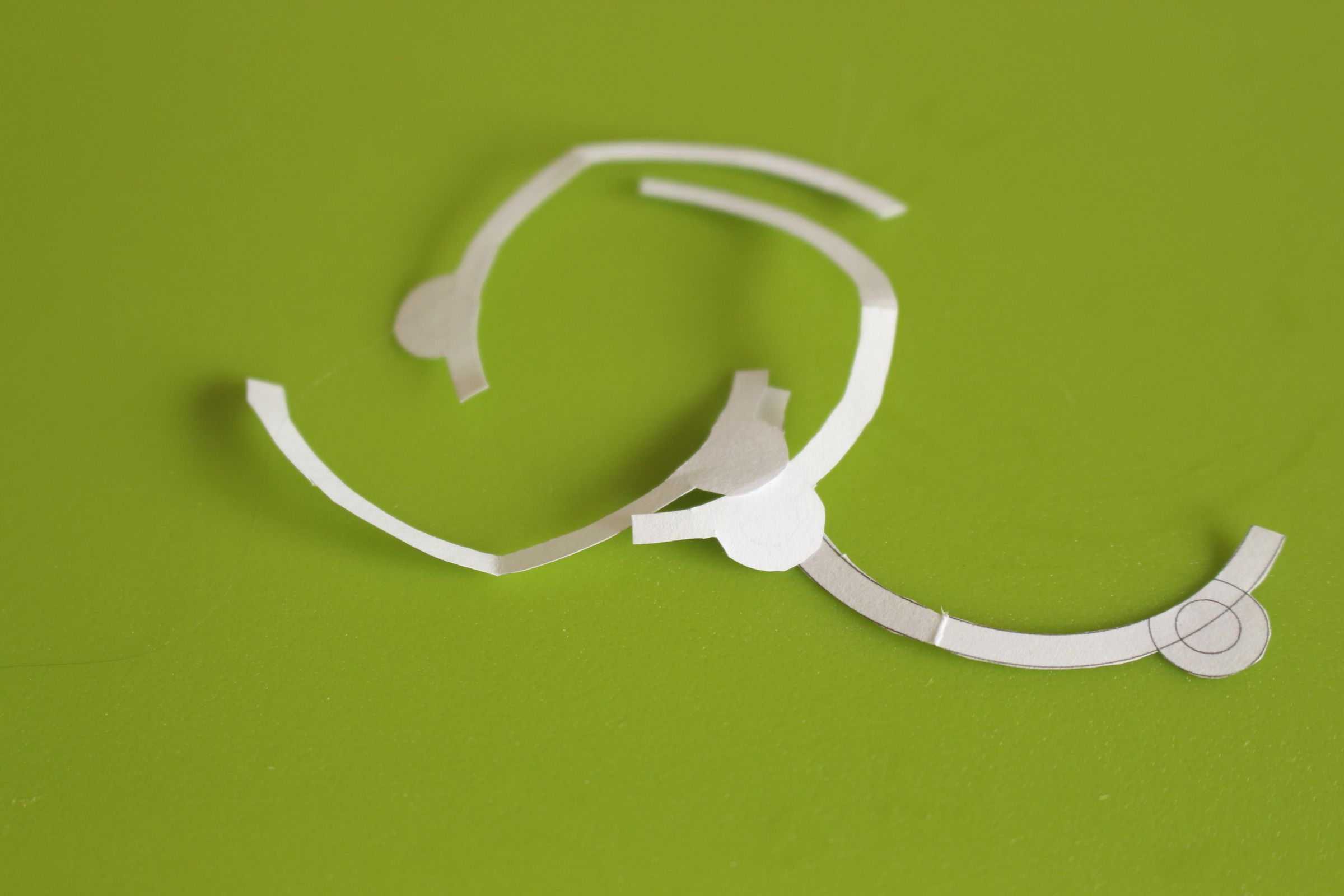 Paper Timeturner Necklace : 35 Steps (with Pictures) - Instructables