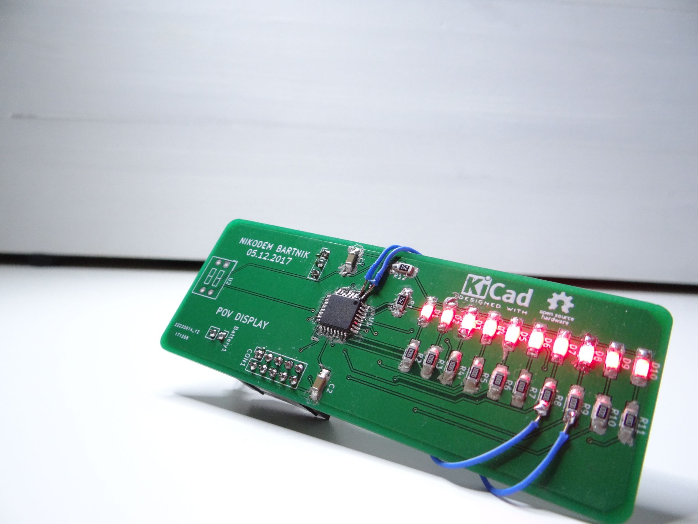 Simple Arduino Based POV Display : 7 Steps (with Pictures) - Instructables