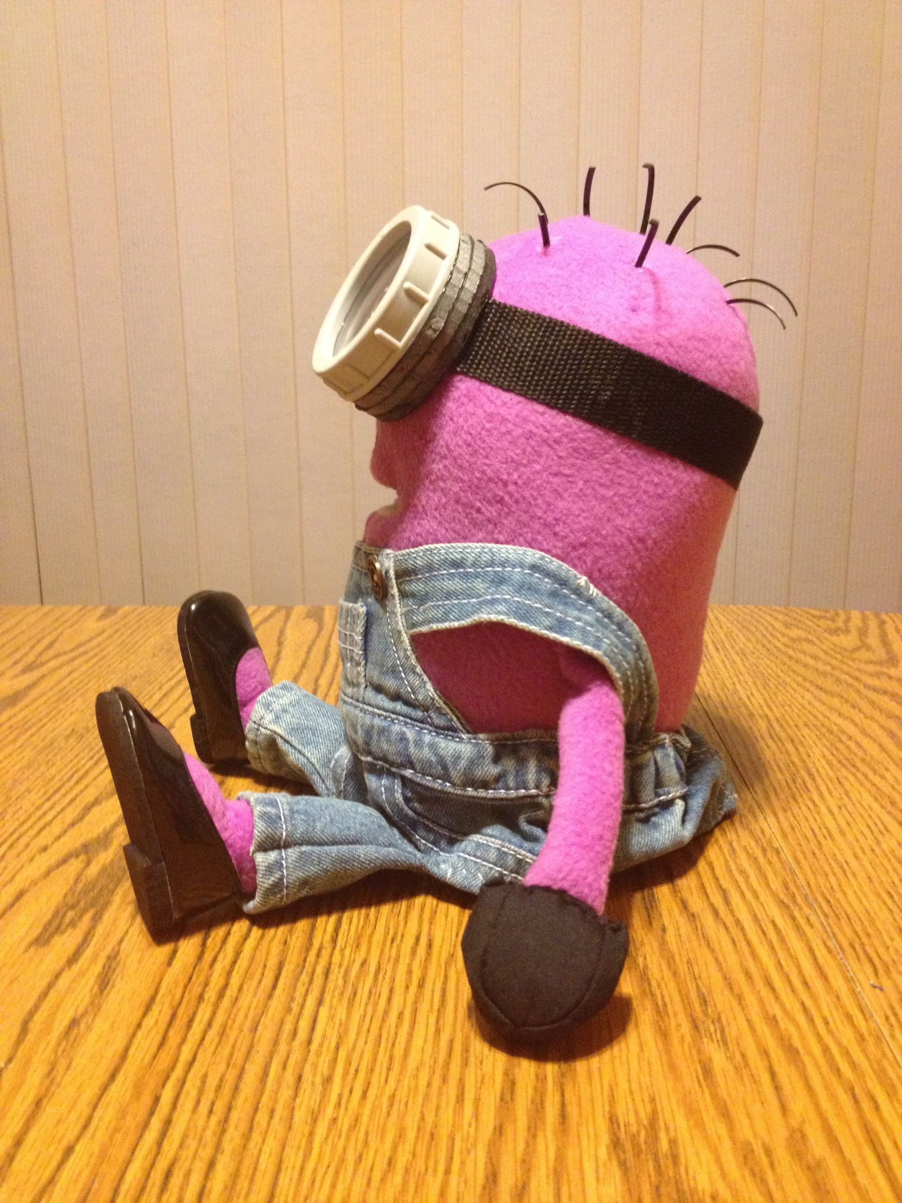 Custom Made Purple Minion Puppet : 14 Steps (with Pictures) - Instructables