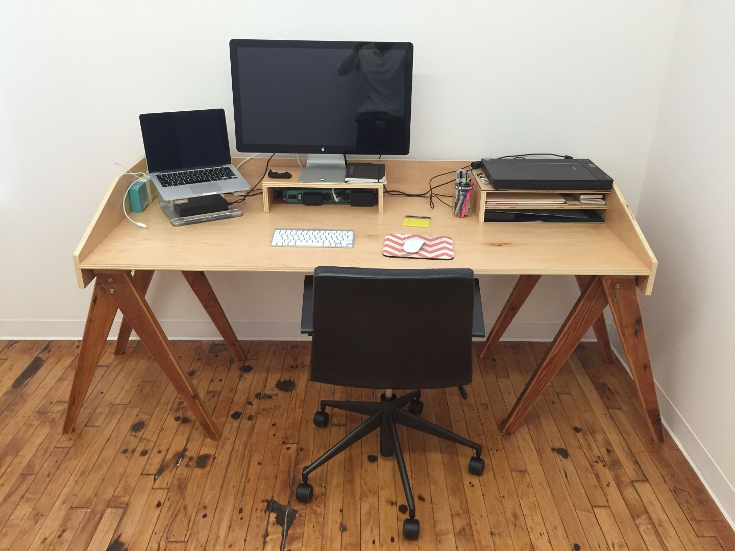 Campaign Desk : 4 Steps (with Pictures) - Instructables