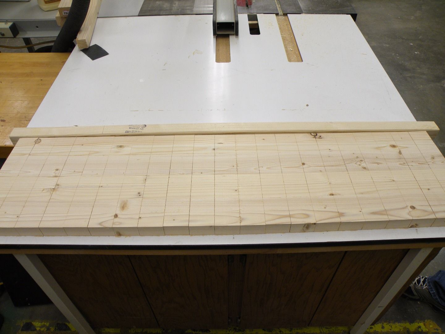 2x4 End Grain Cutting Board / Butcher Block : 13 Steps (with Pictures ...
