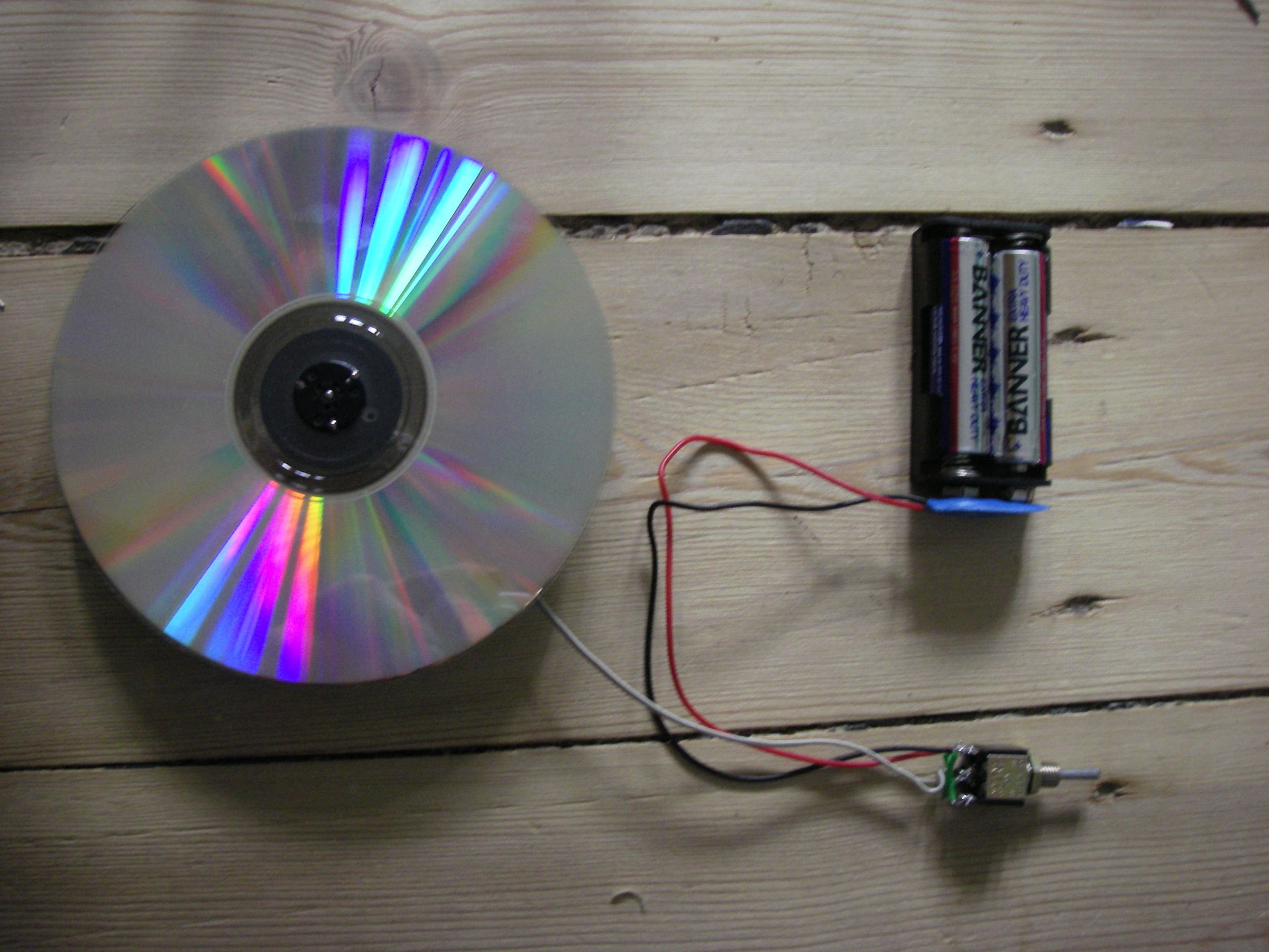 How to Control a DC Motor to Run in Both Directions : 3 Steps ...
