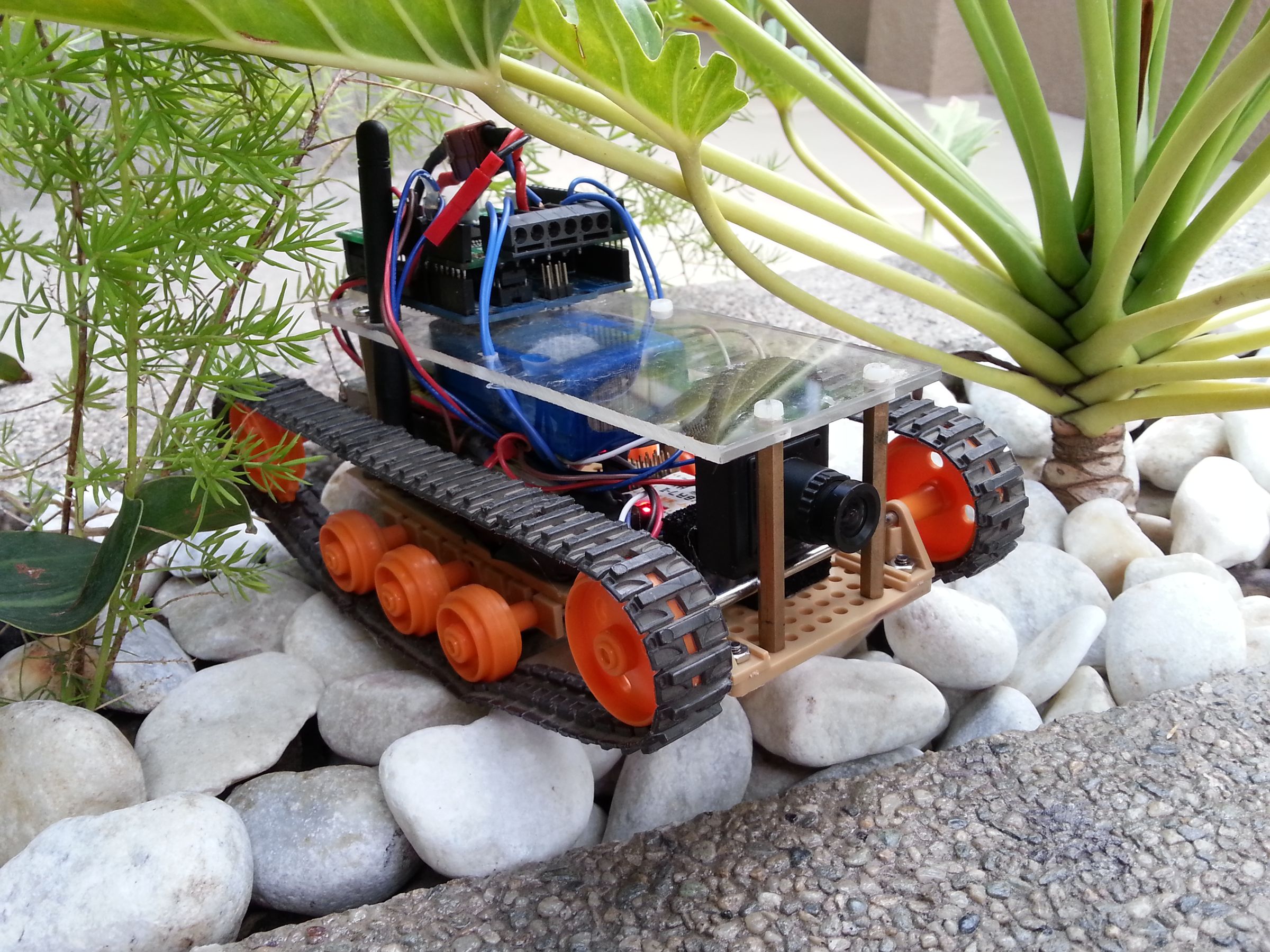 DIY FPV RC Tank V2 [2km RANGE Upgrade!] : 16 Steps (with Pictures ...