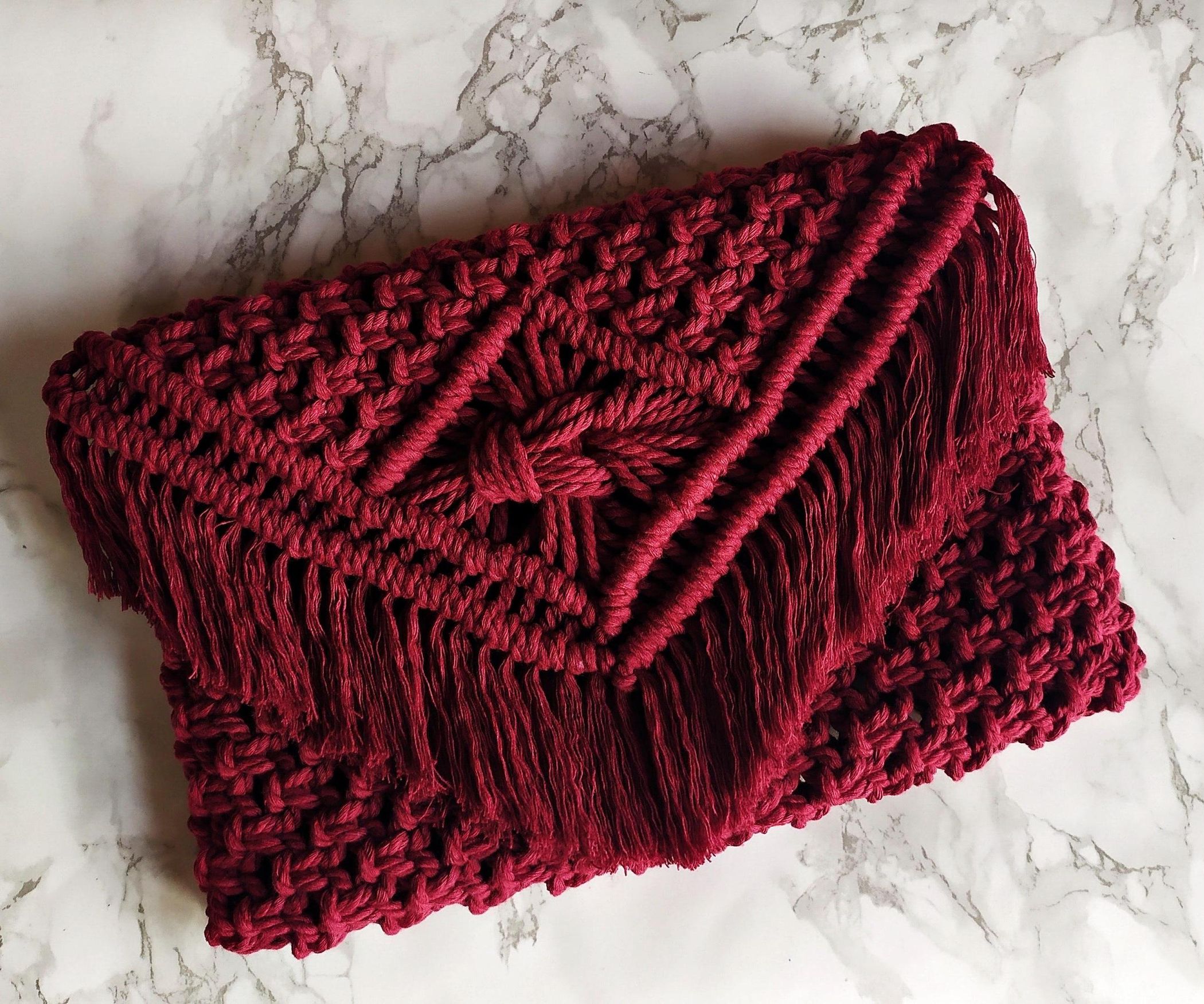 How to Make a Bohemian Macrame Clutch in 6 Easy Steps : 6 Steps (with ...