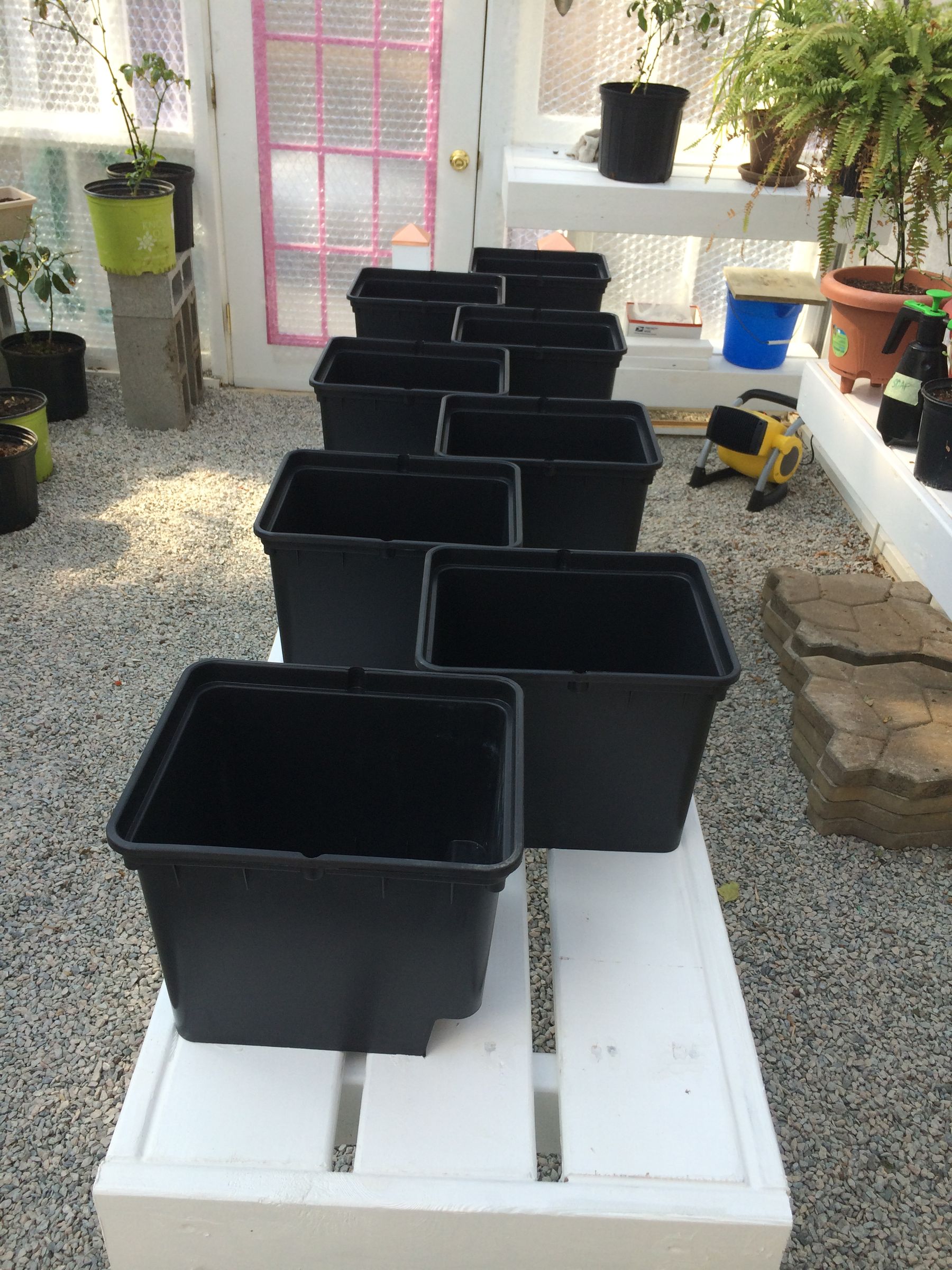 Dutch Bucket Hydroponic System : 27 Steps (with Pictures) - Instructables