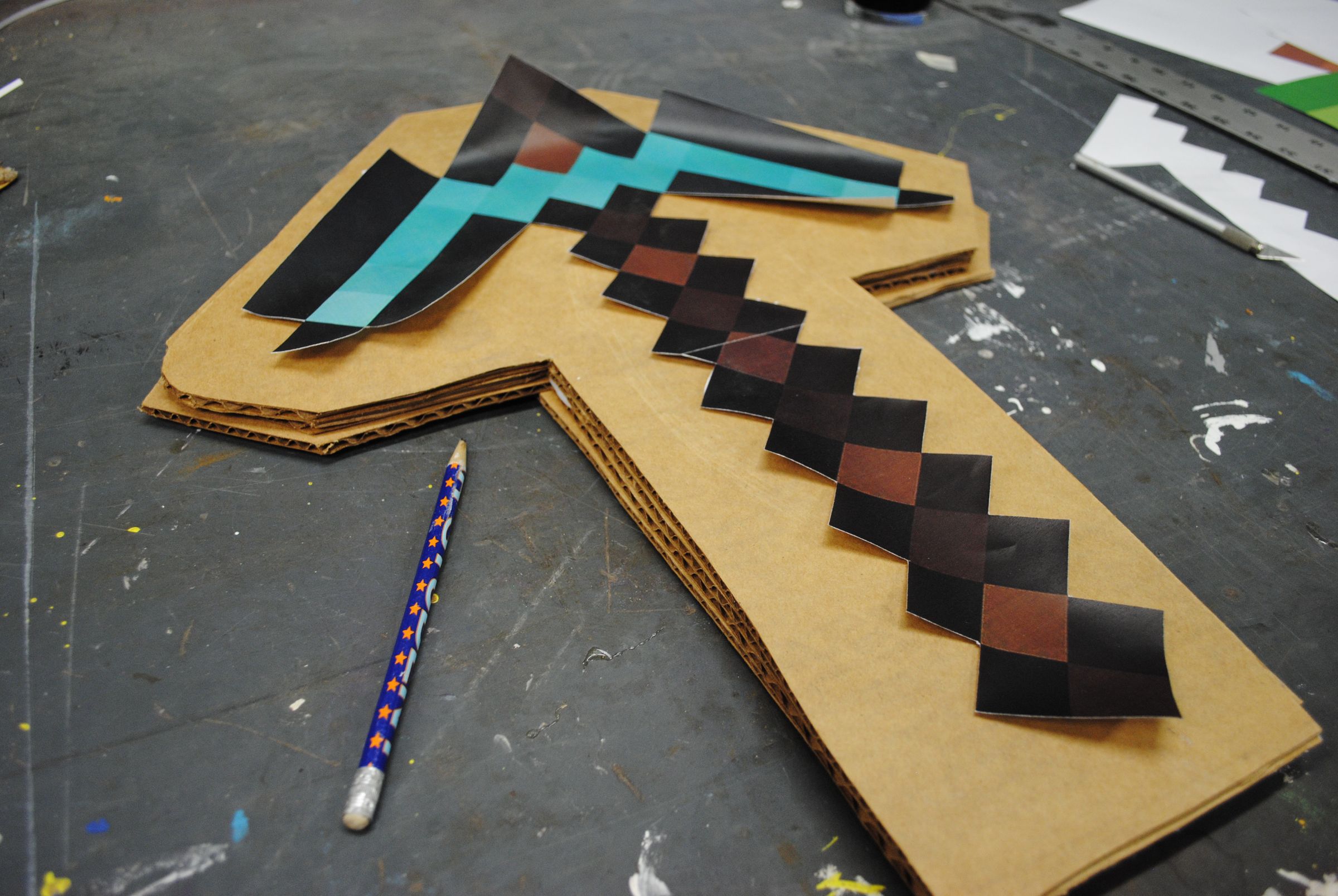 Minecraft Pickaxe - $5 and 45 Minutes : 5 Steps - Instructables
